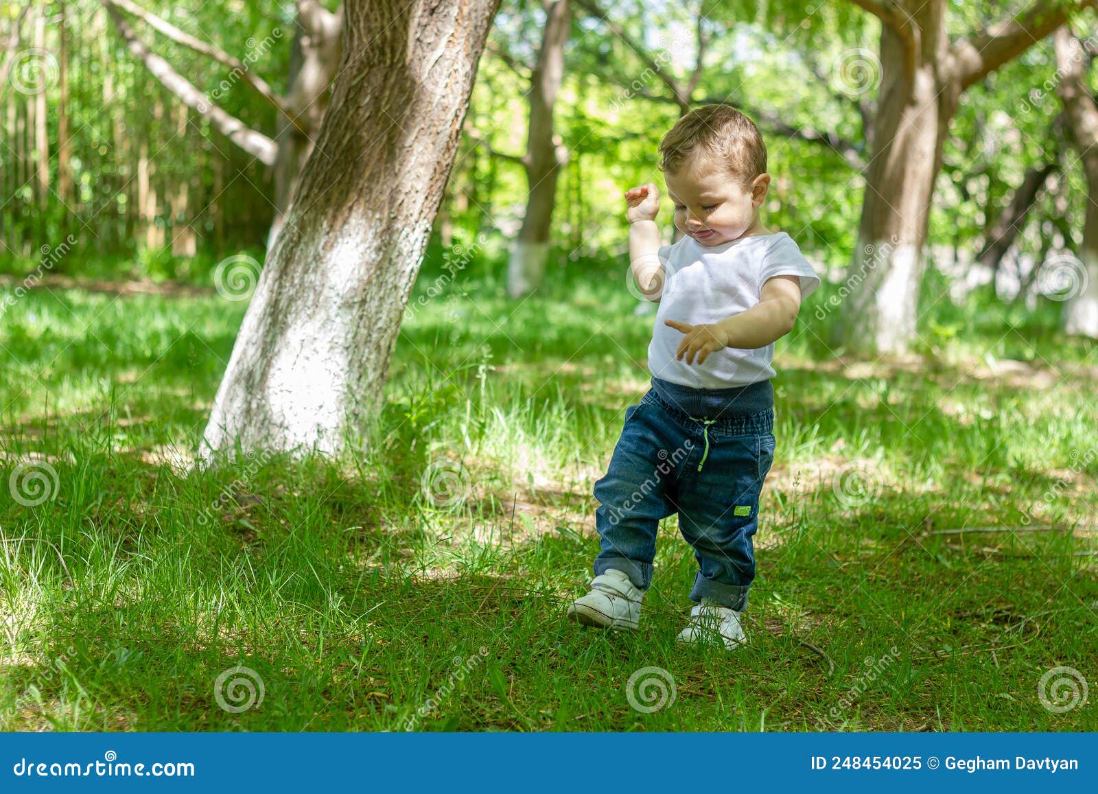 Little Child Playing in the Park, Little Child Playing in the Grass ...
