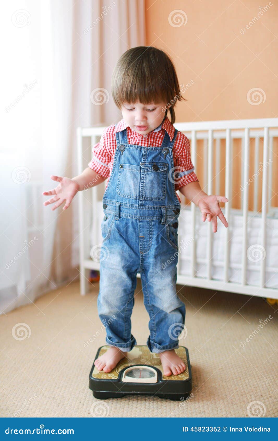 Little Child Standing on a Scale Stock Photo - Image of room, little ...