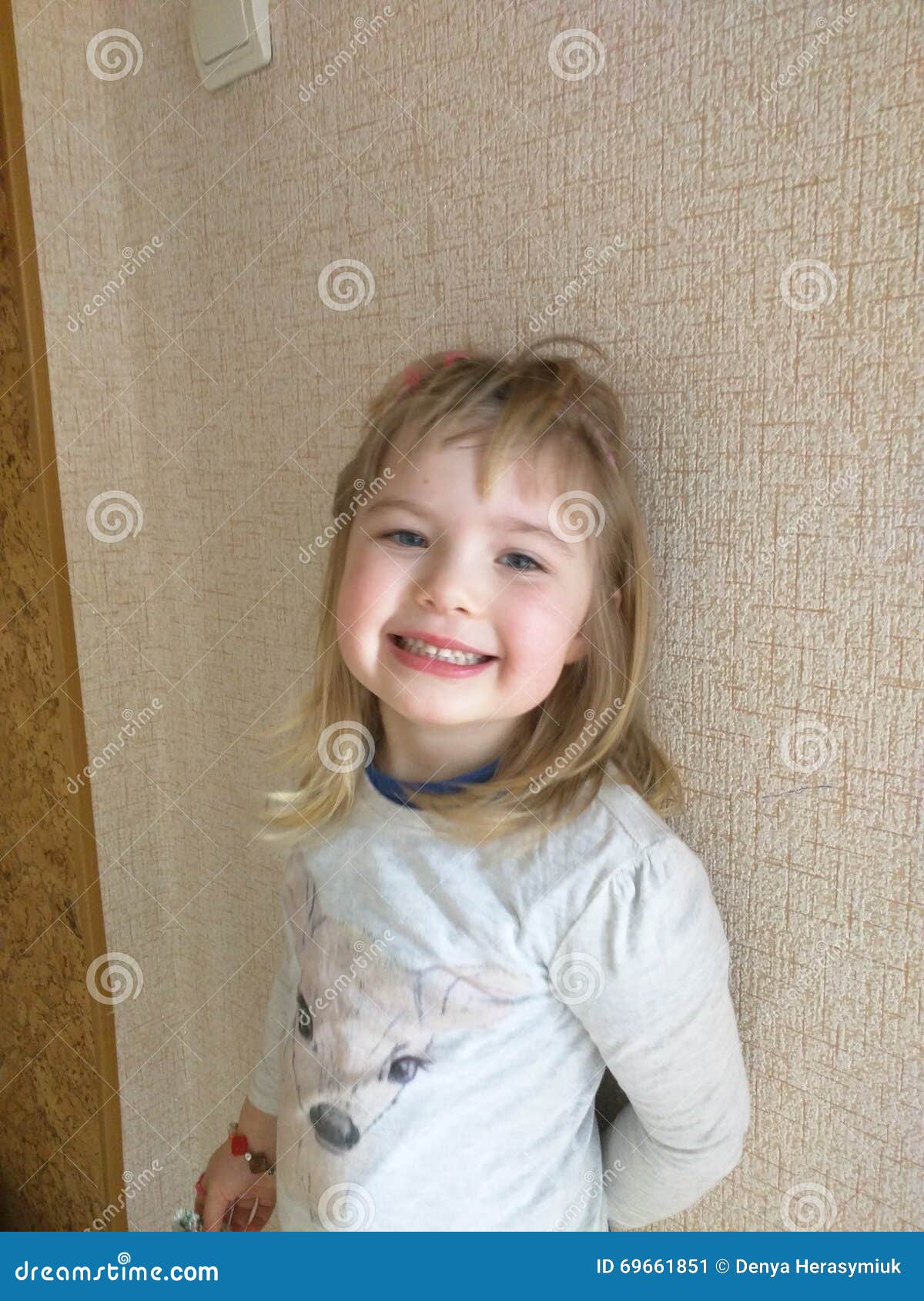 Little child! editorial photo. Image of young, child - 69661851