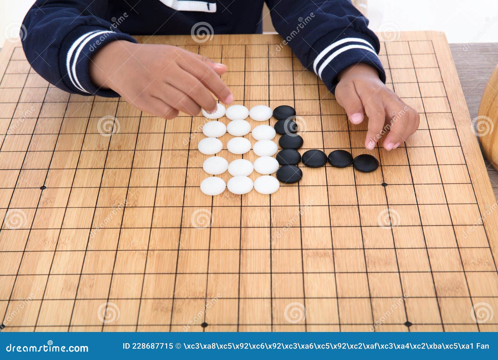 Little Children Learn To Play Go on the Chessboard Stock Image - Image ...