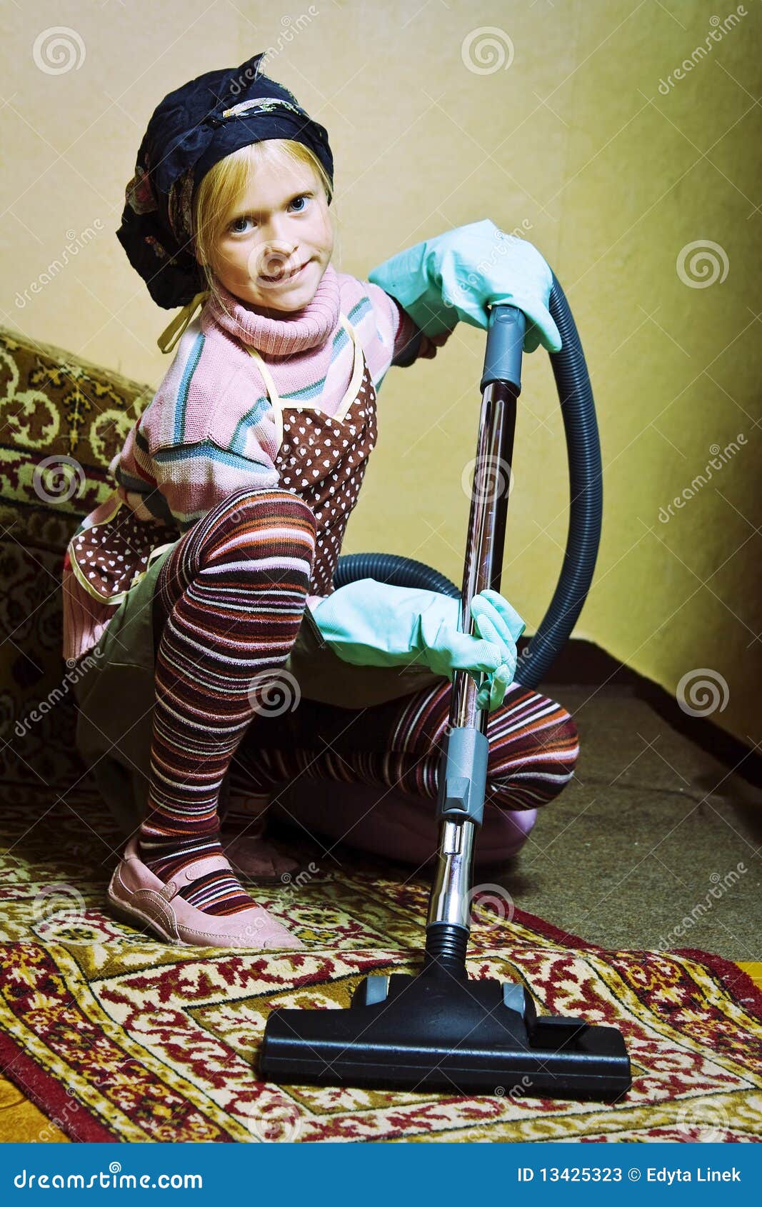Little cleaning lady stock image. Image of house, dust - 13425323