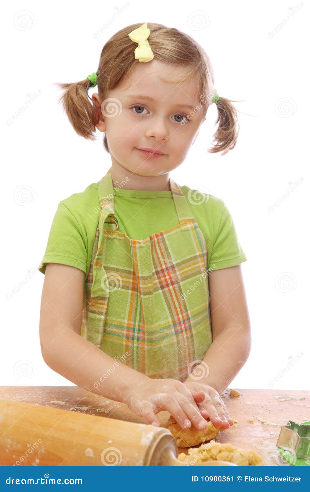 Little girl baking cakes stock image. Image of childhood - 10900361