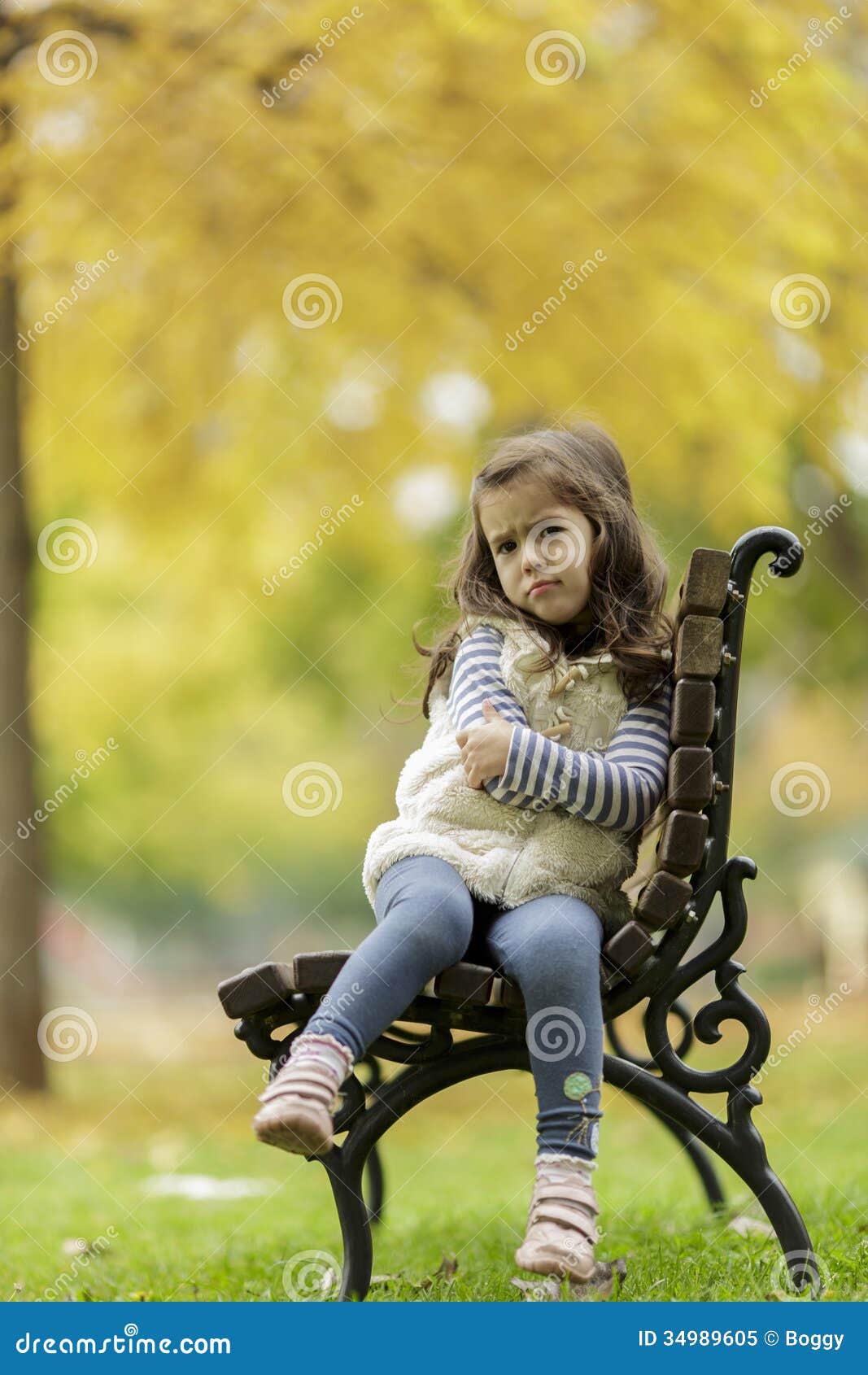 Little girl at the bench stock image. Image of hands - 34989605