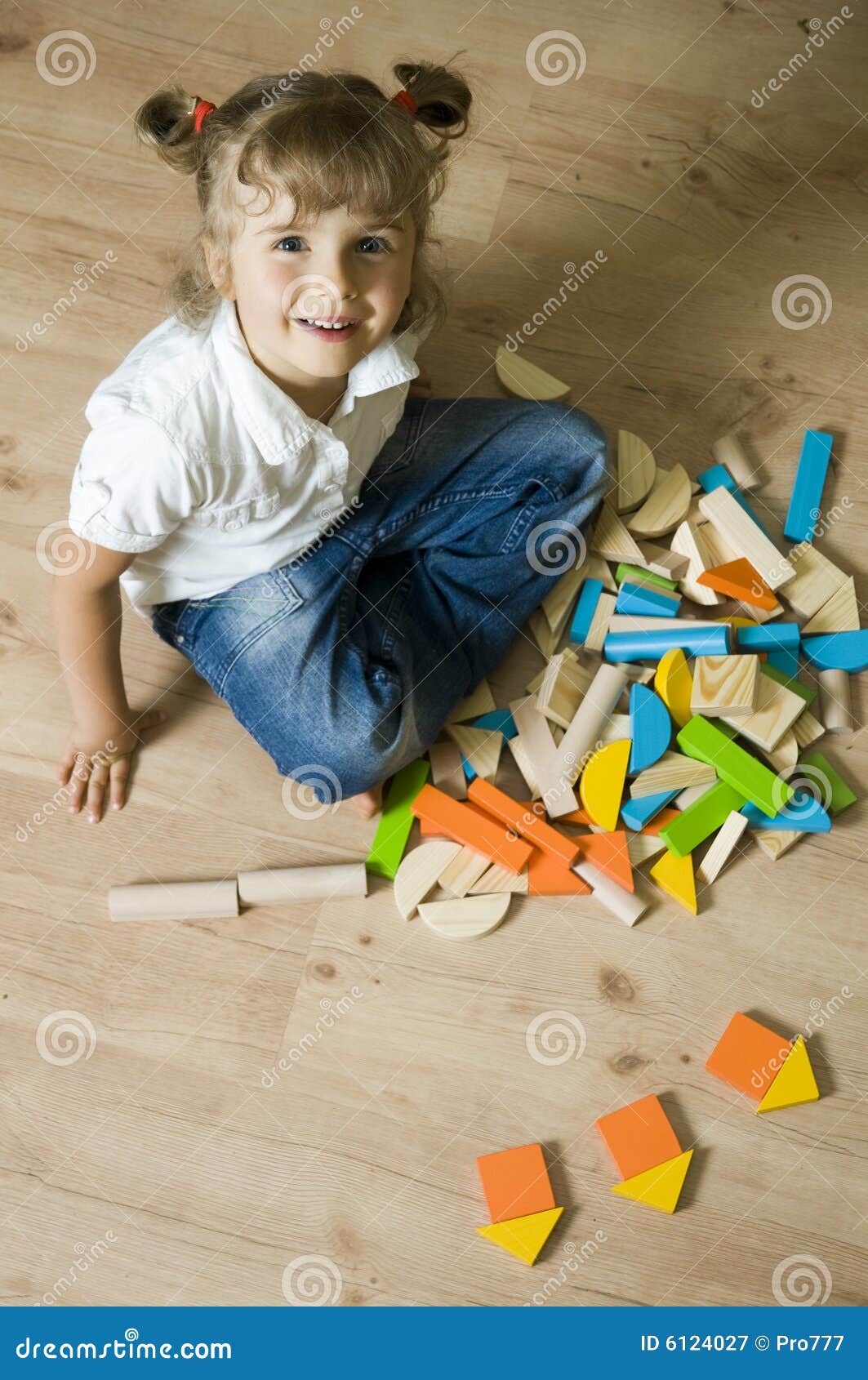 Little girl with blocks stock image. Image of build, little - 6124027
