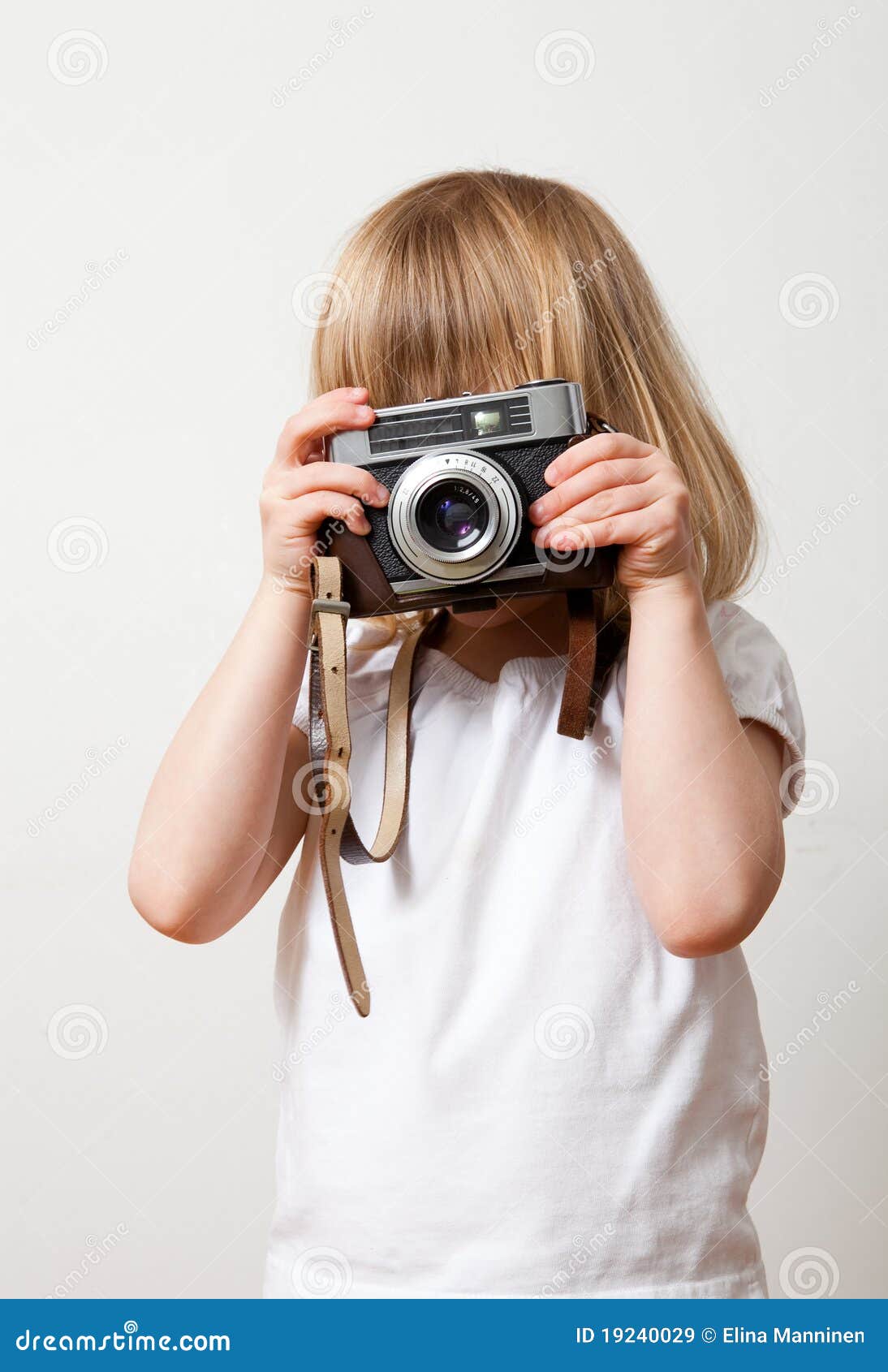 Little girl with camera stock image. Image of cute, childhood - 19240029