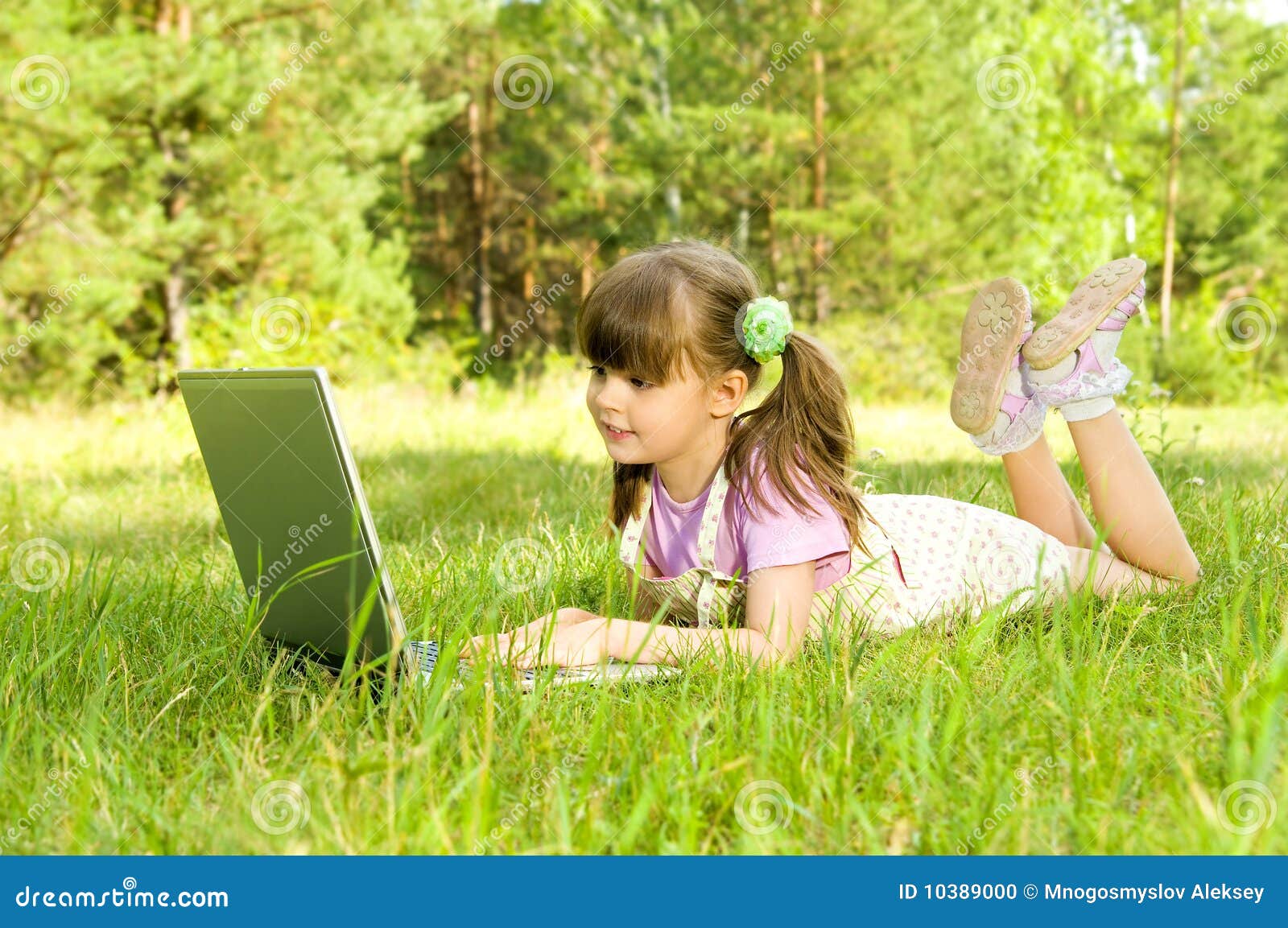 Little girl with computer stock photo. Image of dialogue - 10389000