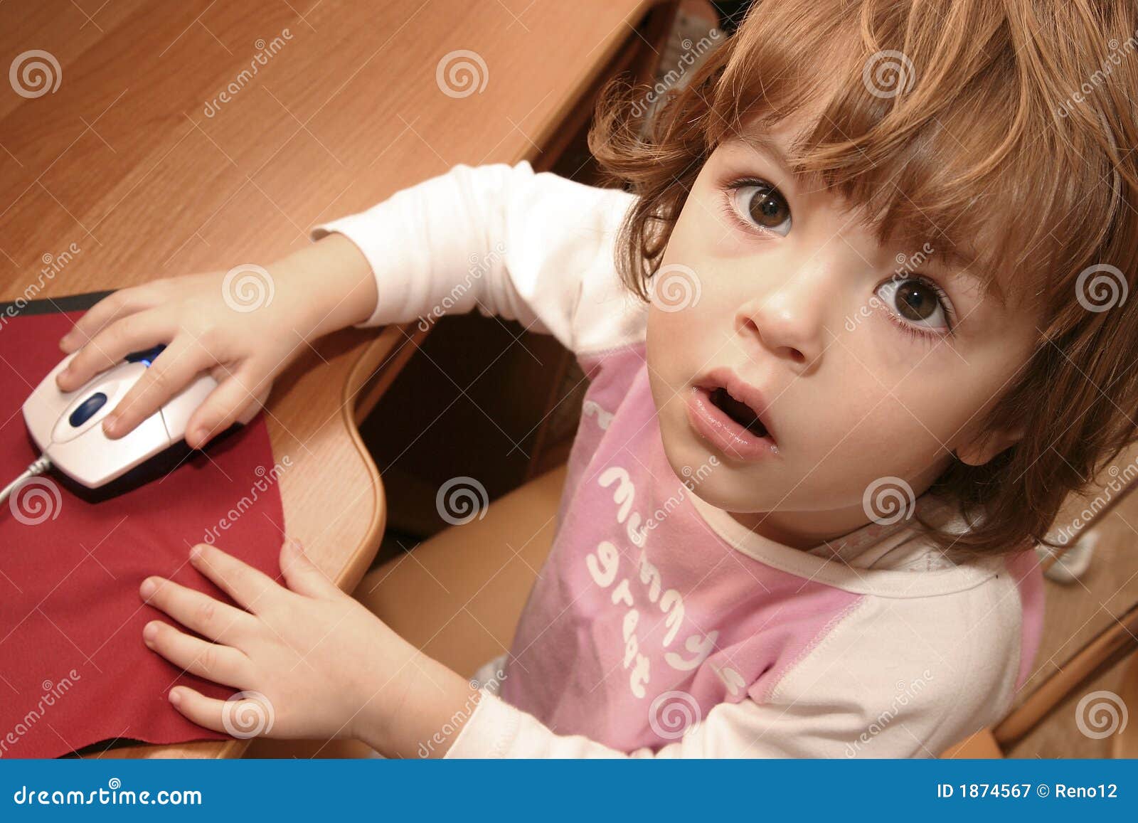 Little girl and computer stock image. Image of computing - 1874567