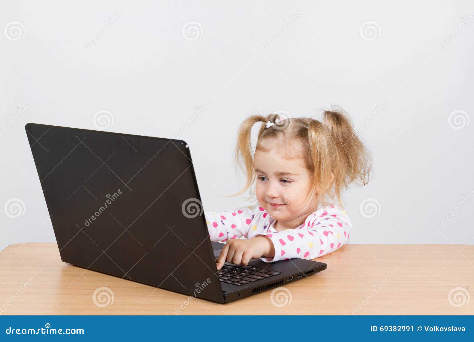 Little Girl at the Computer. Stock Image - Image of desk, personal ...