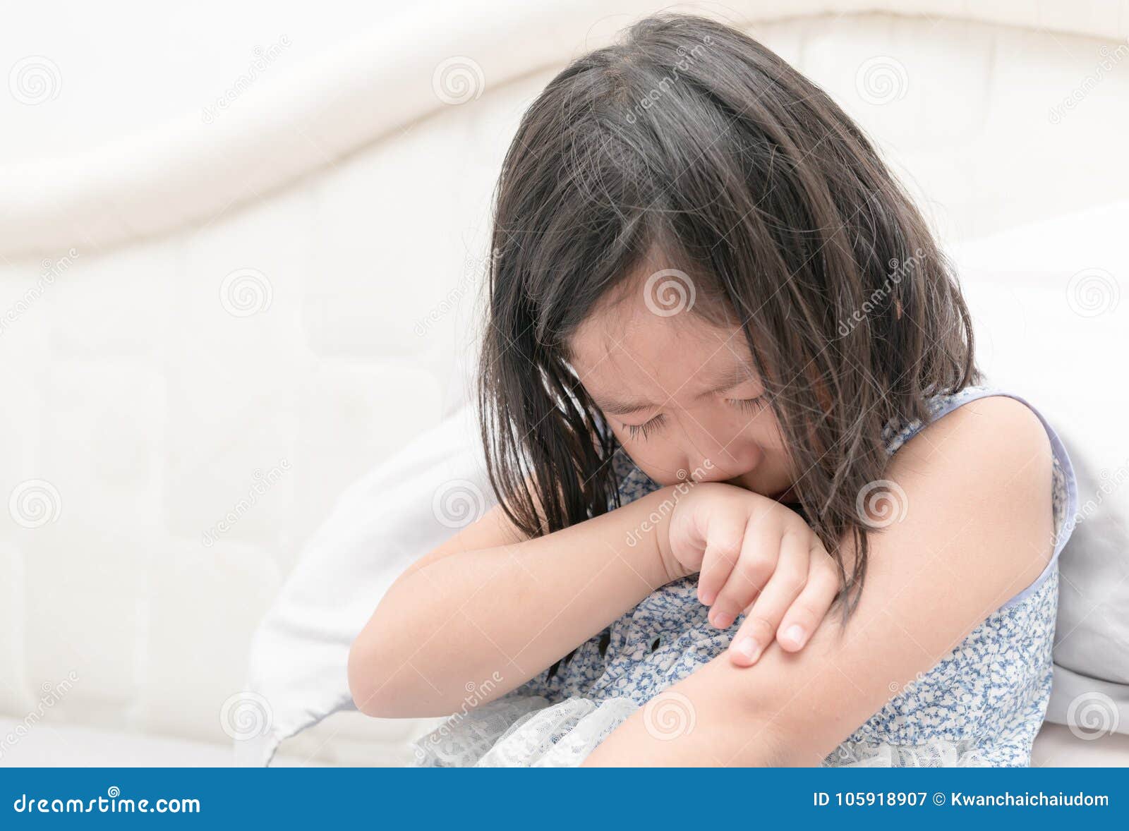 Little Girl Crying on Bed, Sad and Angry Stock Image - Image of ...