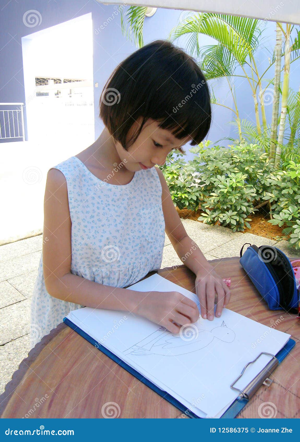 Girl Is Drawing Stock Photo | CartoonDealer.com #18785754