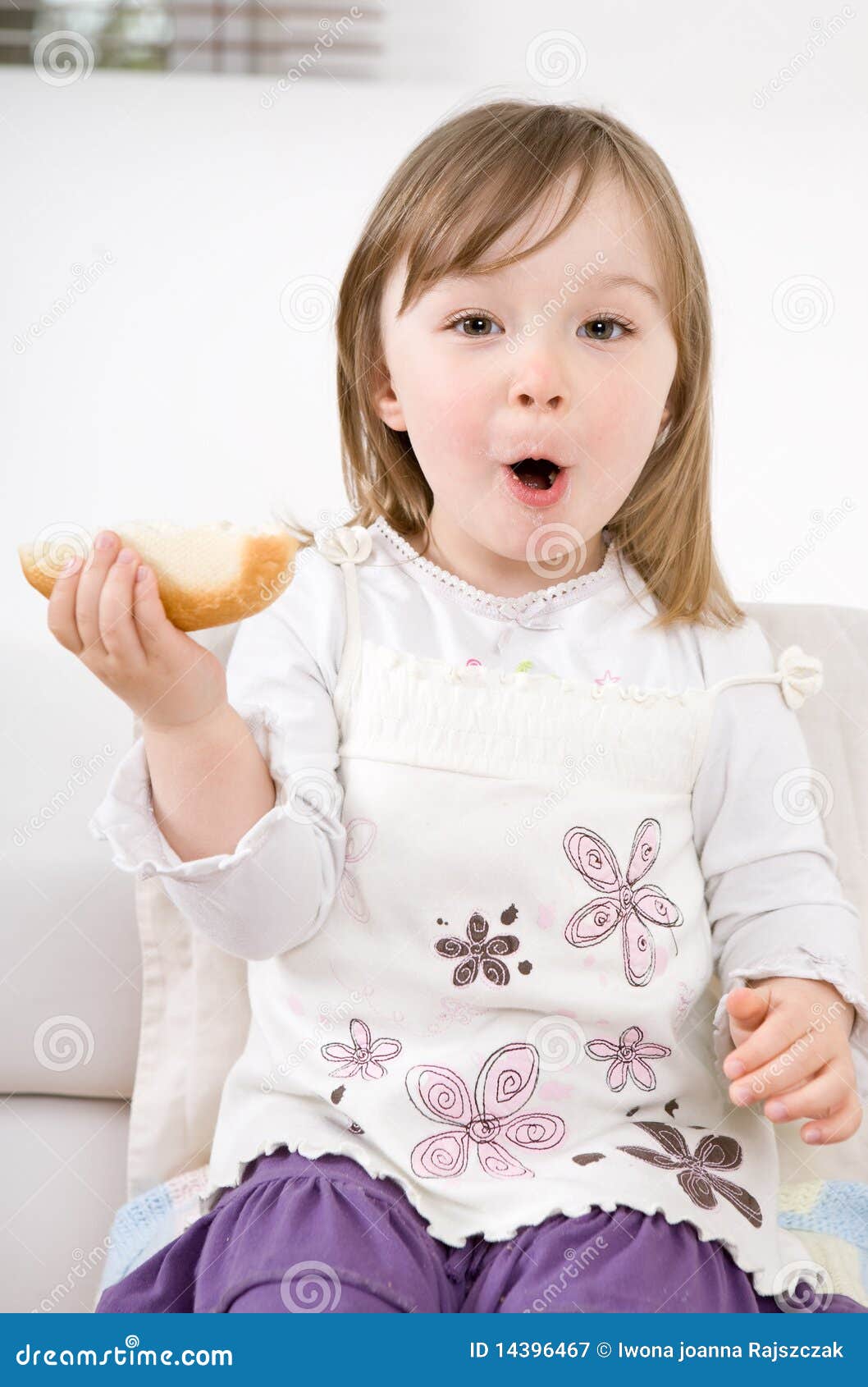 Little girl eating stock image. Image of hair, fresh - 14396467