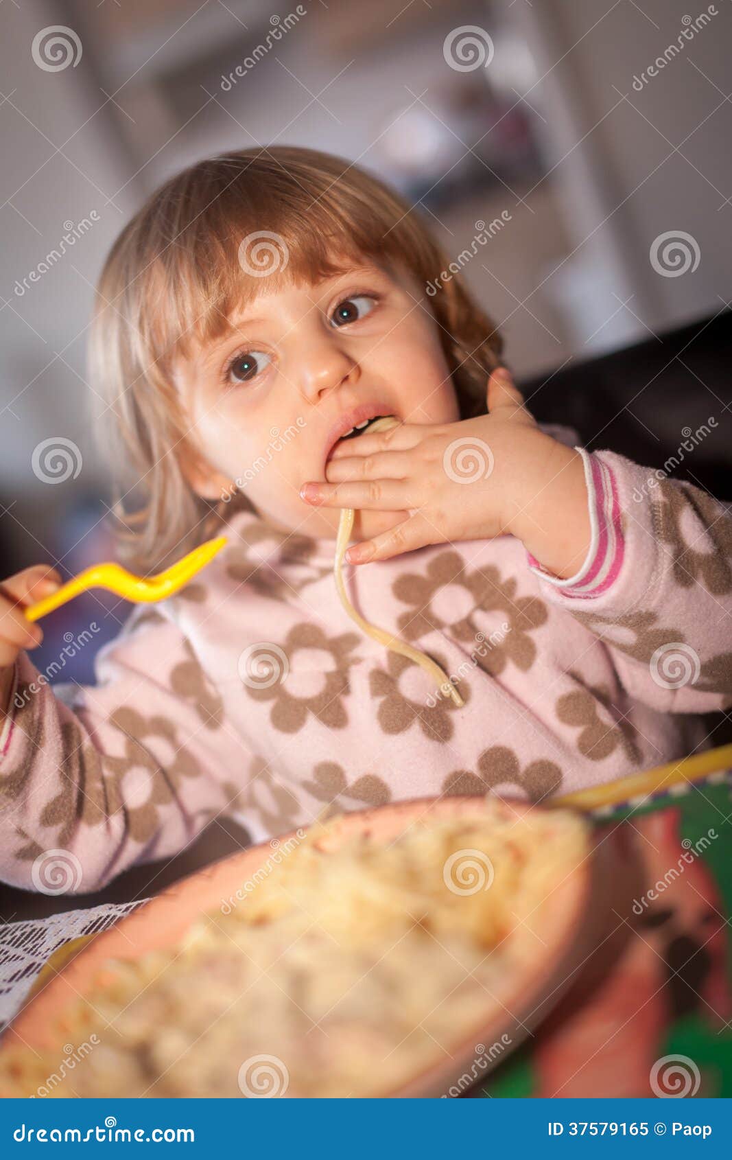 Little girl eating pasta stock image. Image of european - 37579165