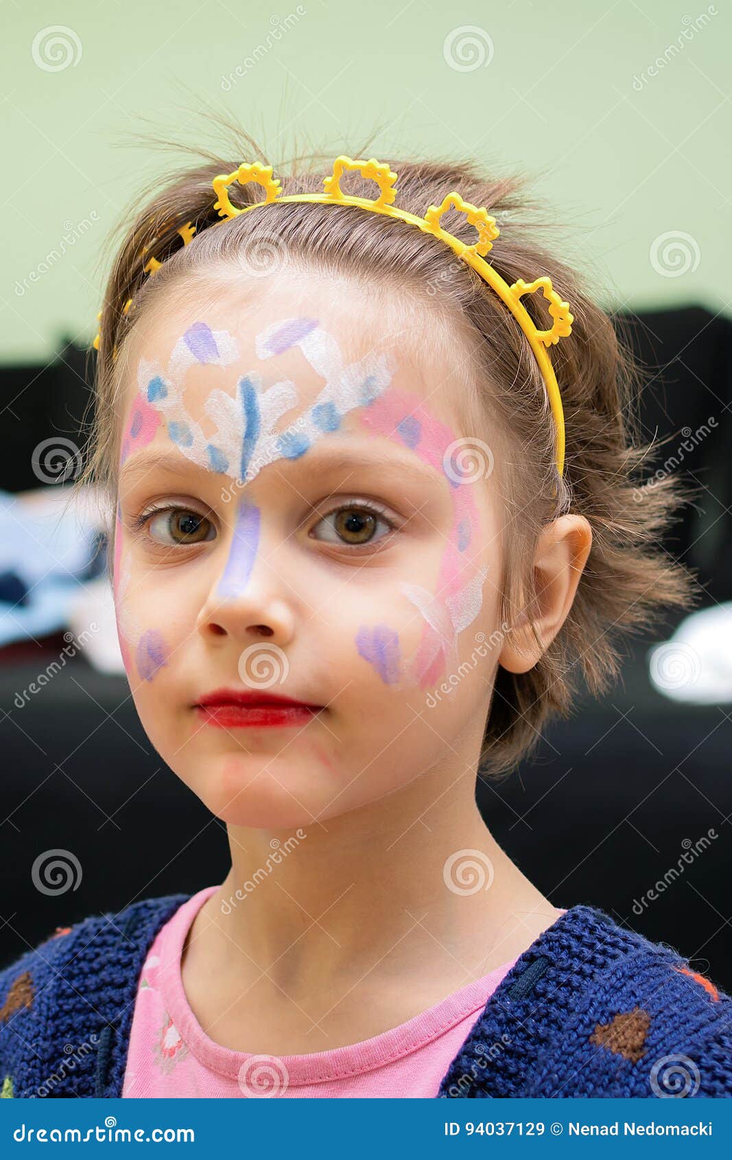 Little Girl with Face Paint Stock Image - Image of happiness, children ...