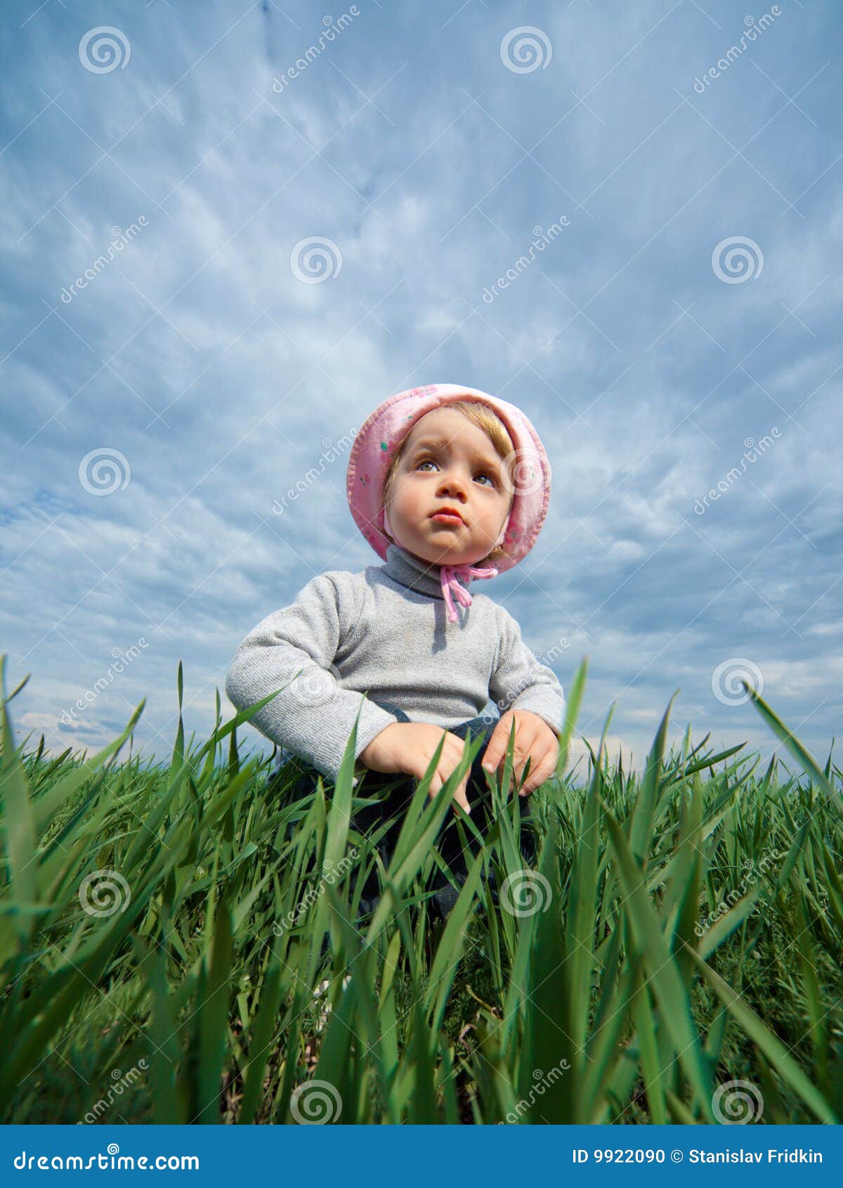 Little girl in field stock photo. Image of alone, horizon - 9922090