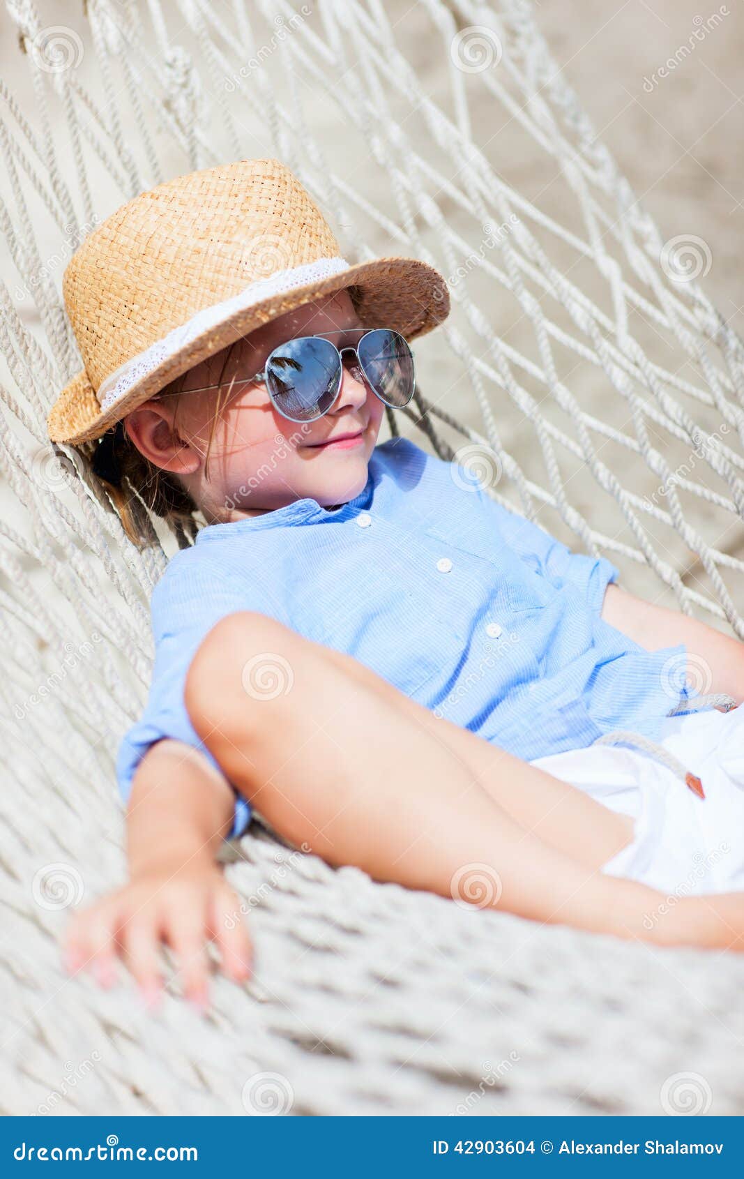 Little girl in hammock stock photo. Image of cute, person - 42903604 Little girl in hammock stock photo. Image of cute, person - 42903604