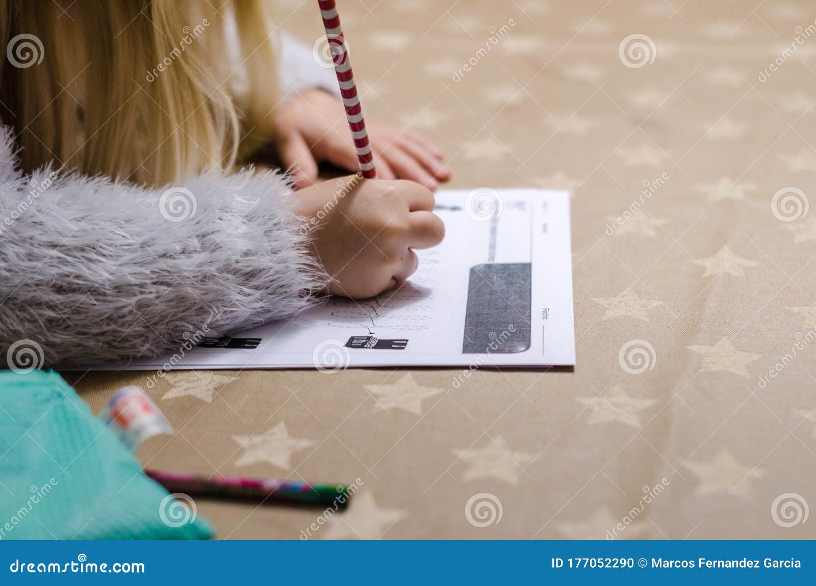LITTLE GIRL HAND DOING HOMEWORK 4 Stock Photo - Image of closeup, paper ...