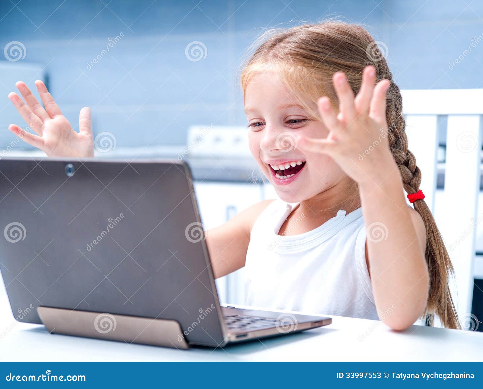Little Girl with Her Computer Stock Image - Image of class, knowledge ...