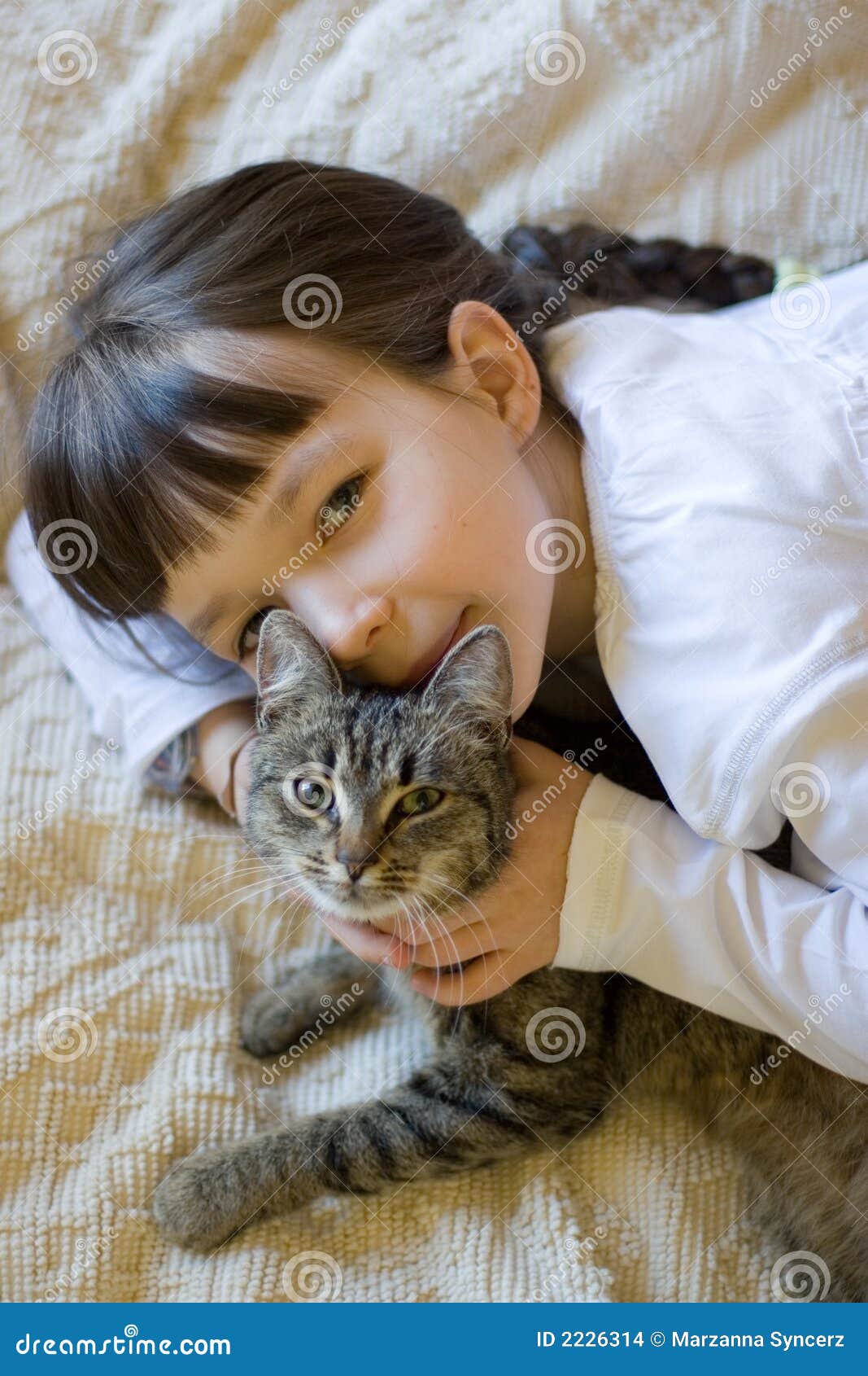 Little Girl Hugging Her Cat Stock Photo - Image of youth, expression ...
