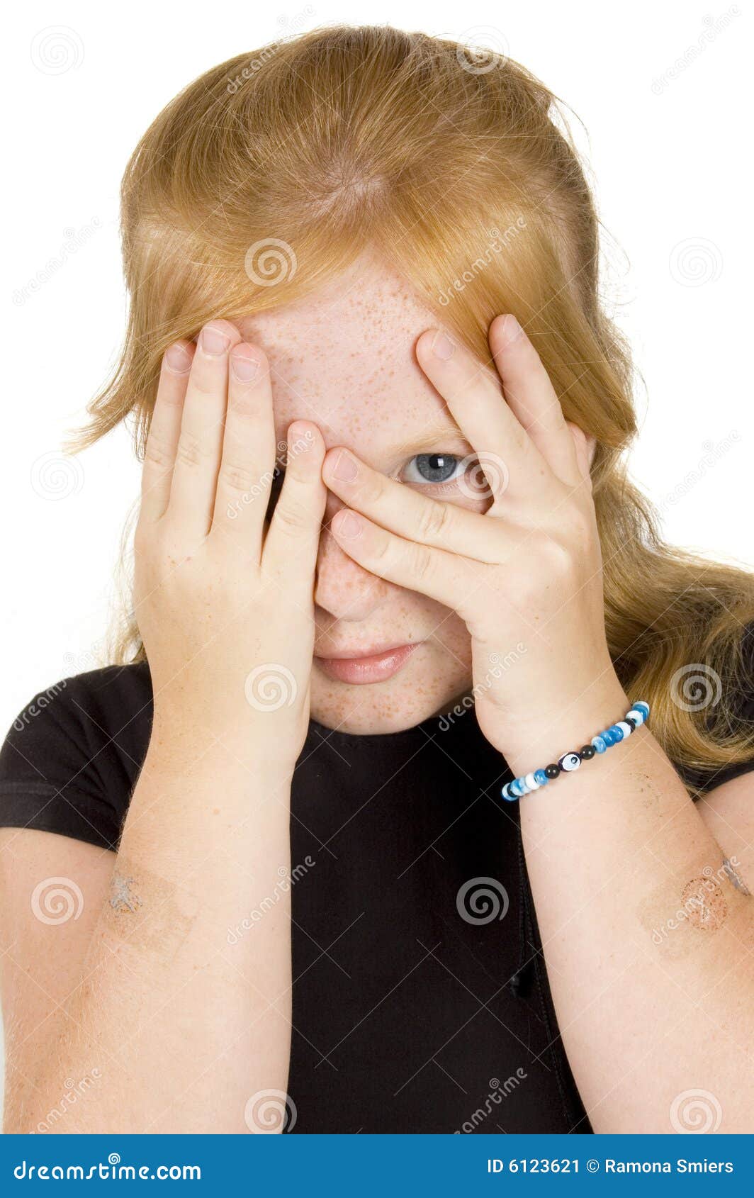 Little girl is peaking stock image. Image of play, hand - 6123621