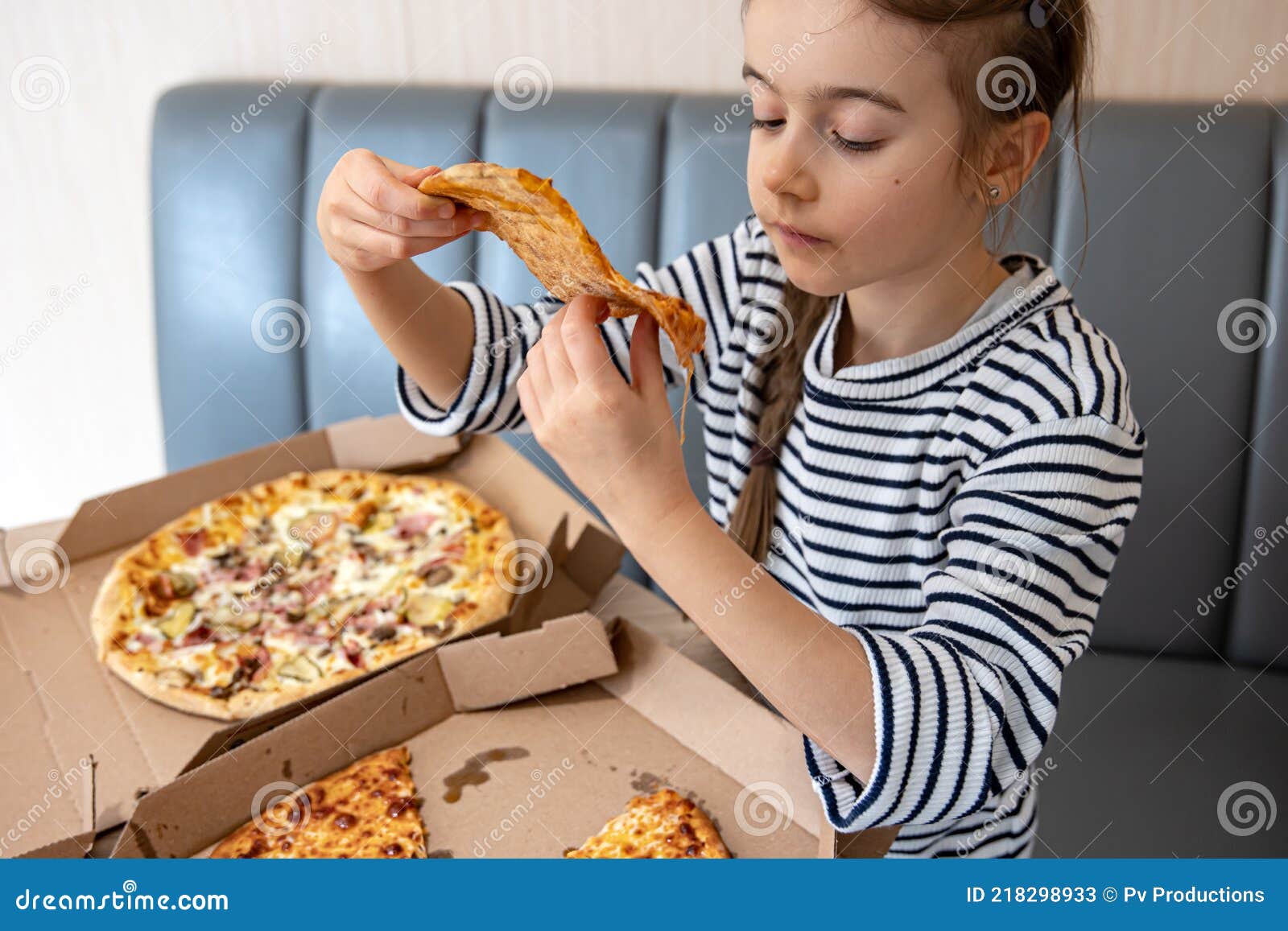 Cheese Pizza Girls Telegraph