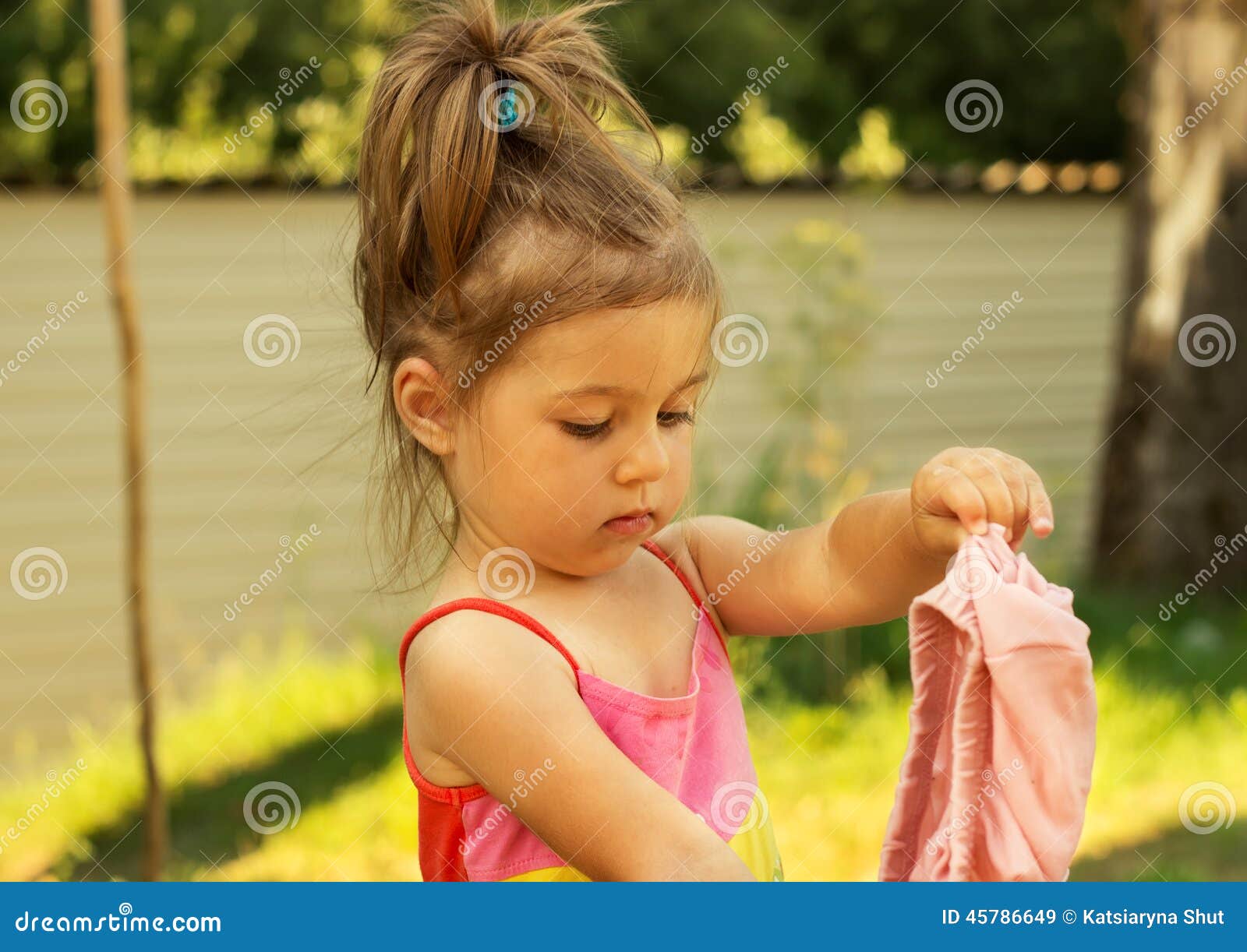 Little Girl Play and Changes Clothes Stock Image - Image of park, fresh ...