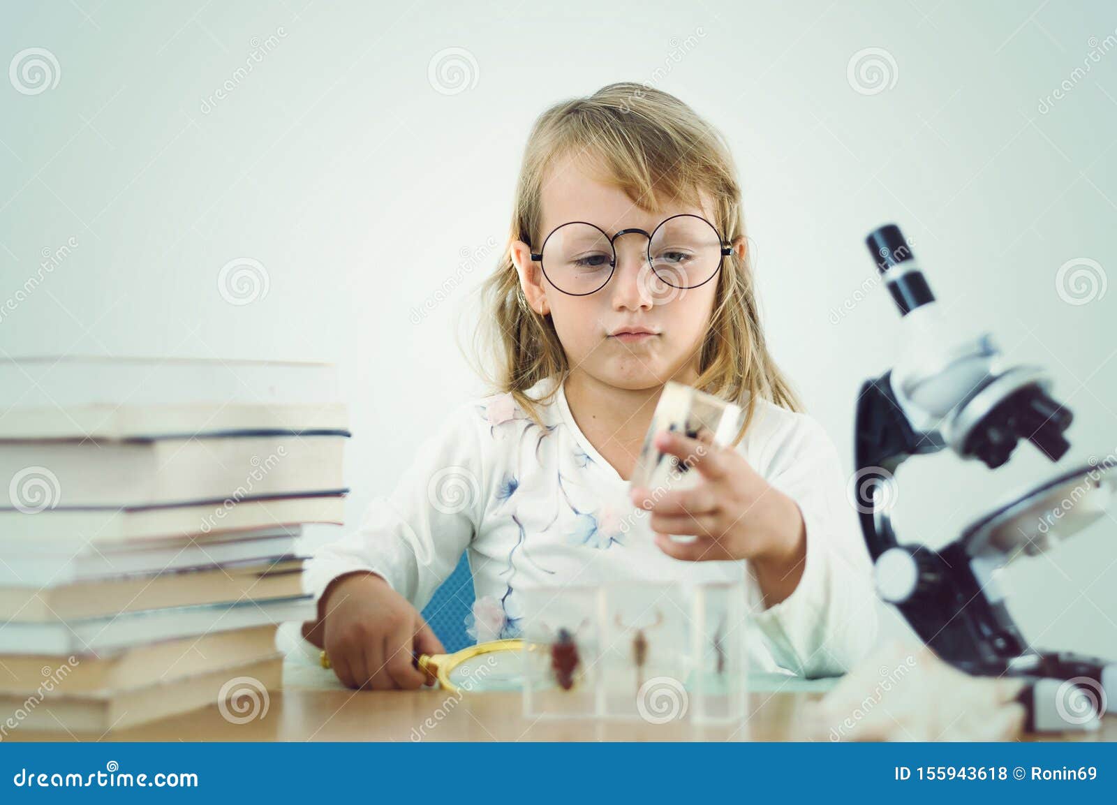 Girl Little Genius of Science Stock Photo - Image of classroom, little ...