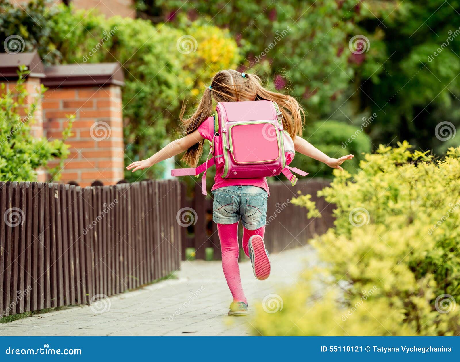 Little girl run to school stock image. Image of little - 55110121