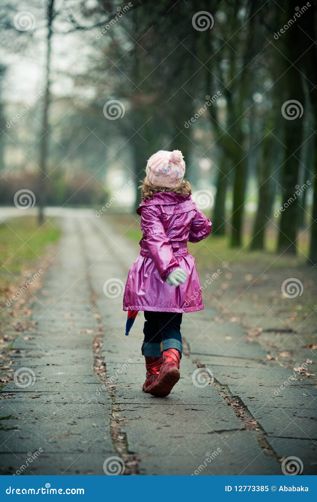Little girl running stock image. Image of highlight, contrast - 12773385
