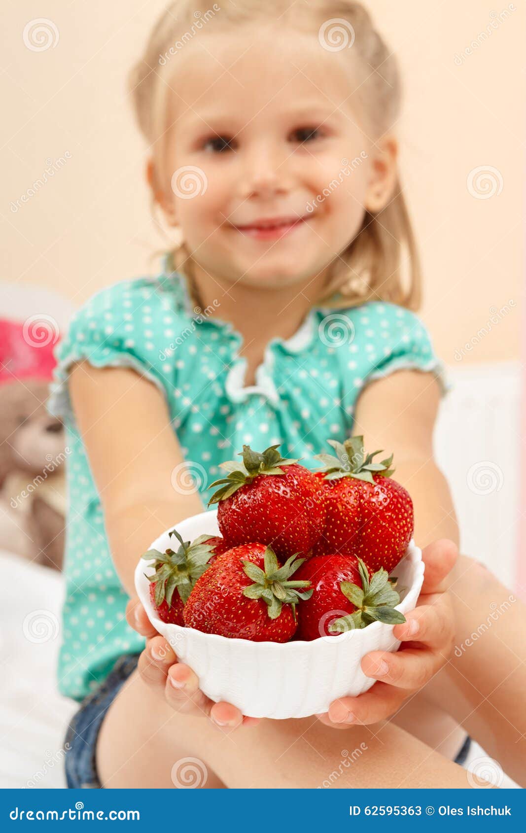 Little Girl with Strawberries Stock Image - Image of nutrition, berry ...