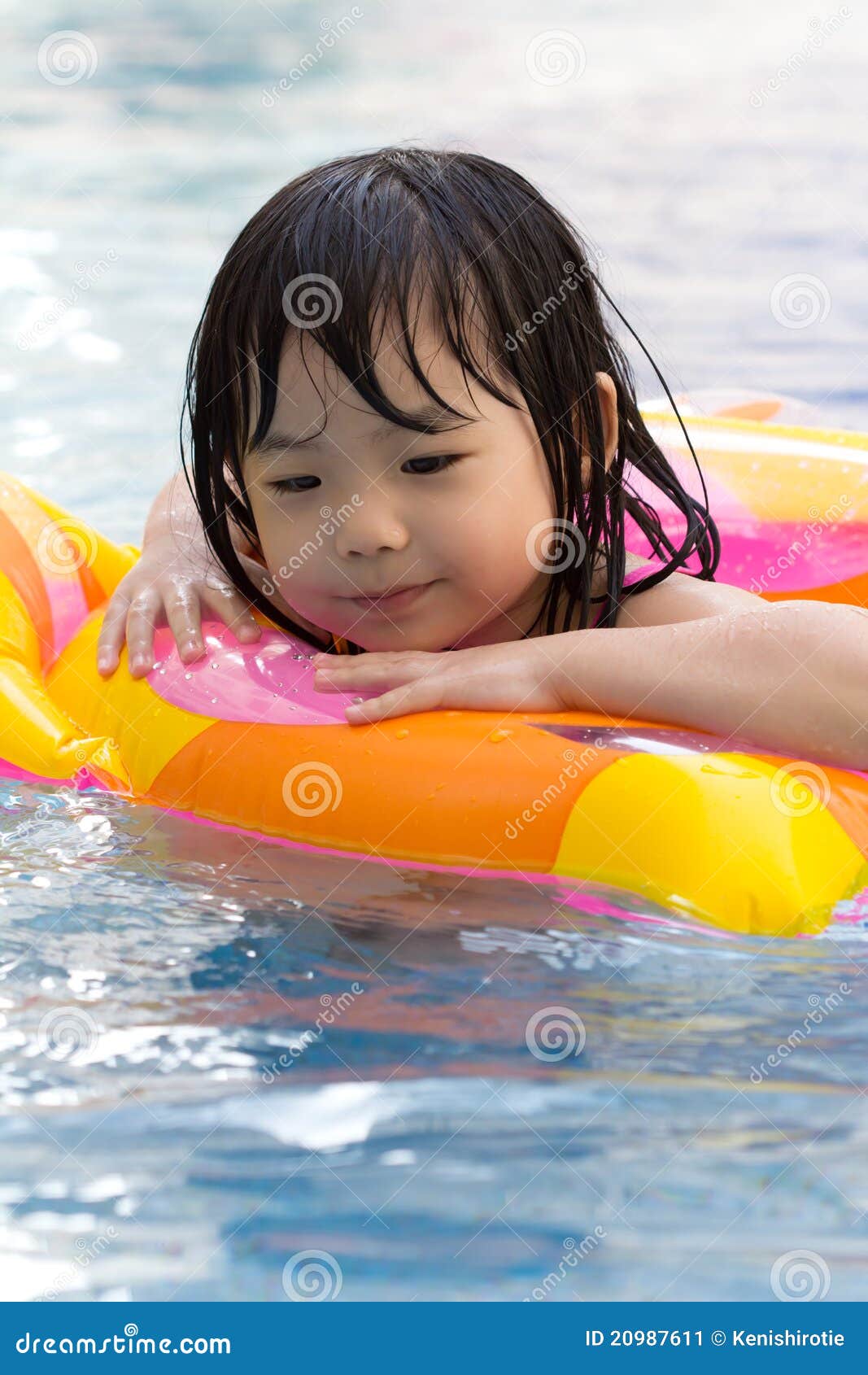 Little Girl in Swimming Pool Stock Image - Image of exercise, floater ...