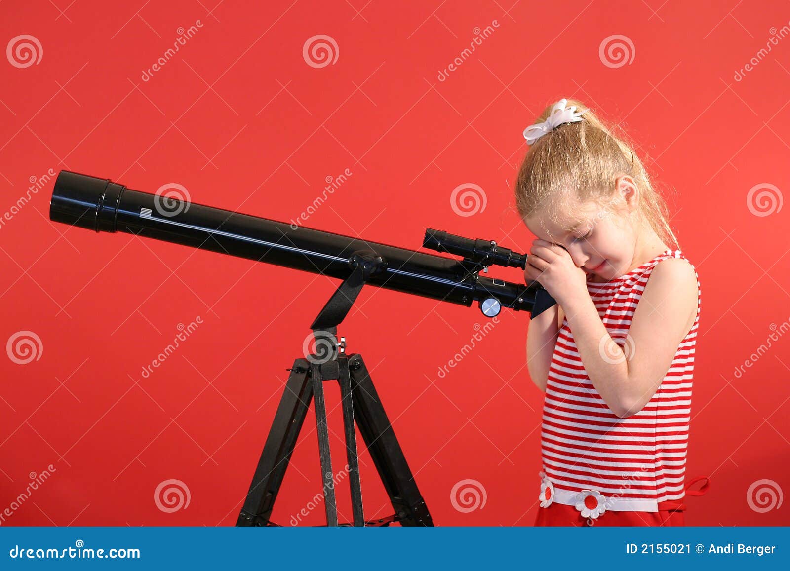 Little girl telescope stock image. Image of moon, pointing - 2155021