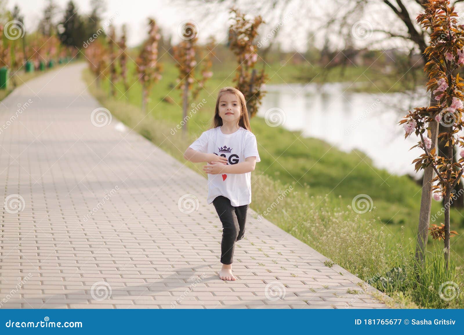 Little Girl Walk in the Park Barefoot Stock Image - Image of laughing ...