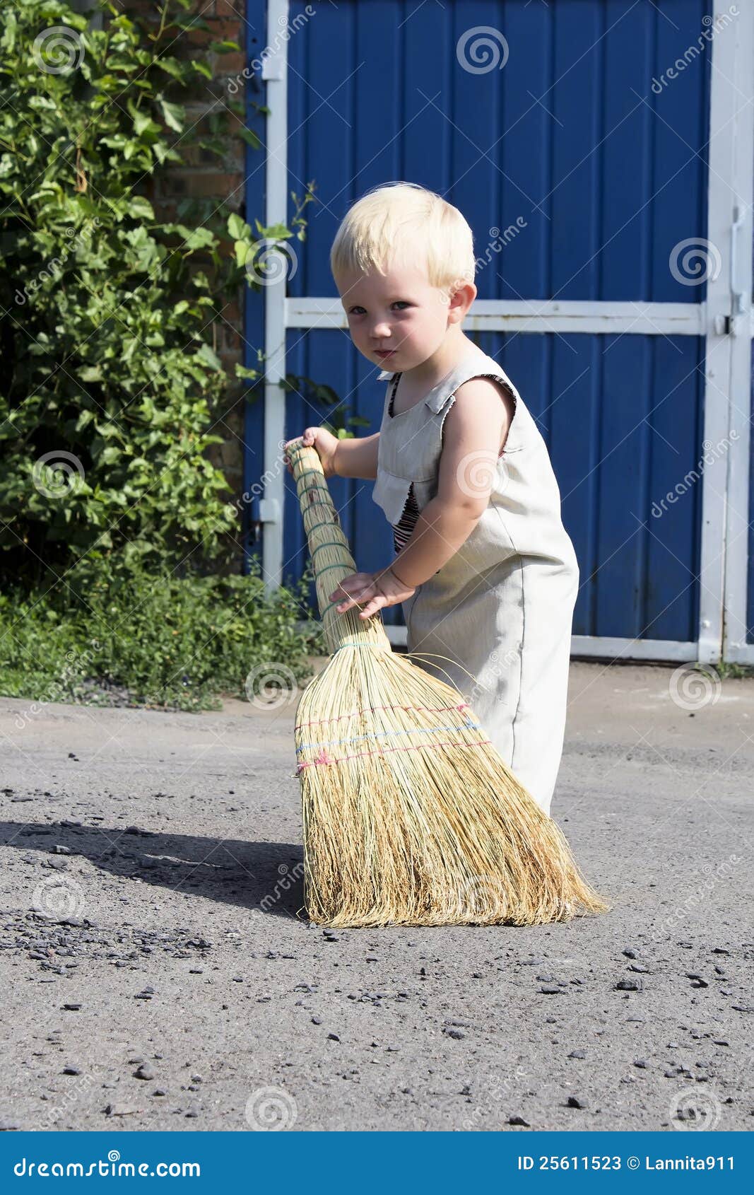 Little helper stock image. Image of labor, sweep, asphalt - 25611523