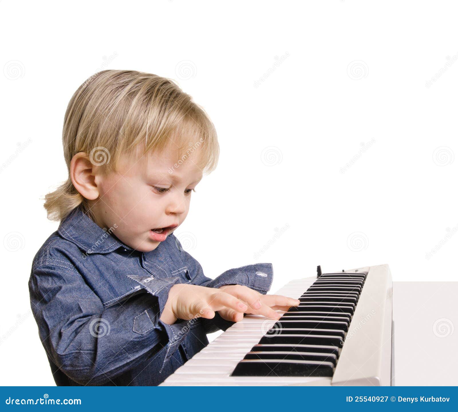 Little Musicman Royalty-Free Stock Photo | CartoonDealer.com #24781383