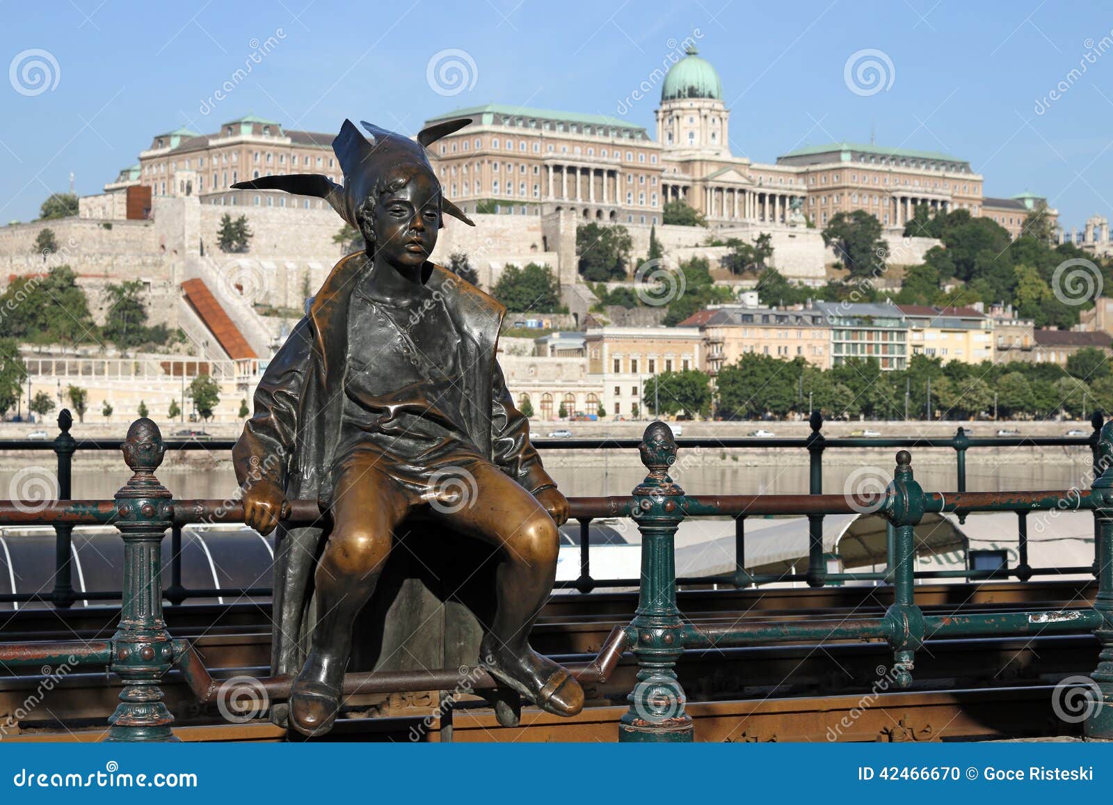 Little Princess Statue Budapest Stock Photo - Image of bronze, child ...