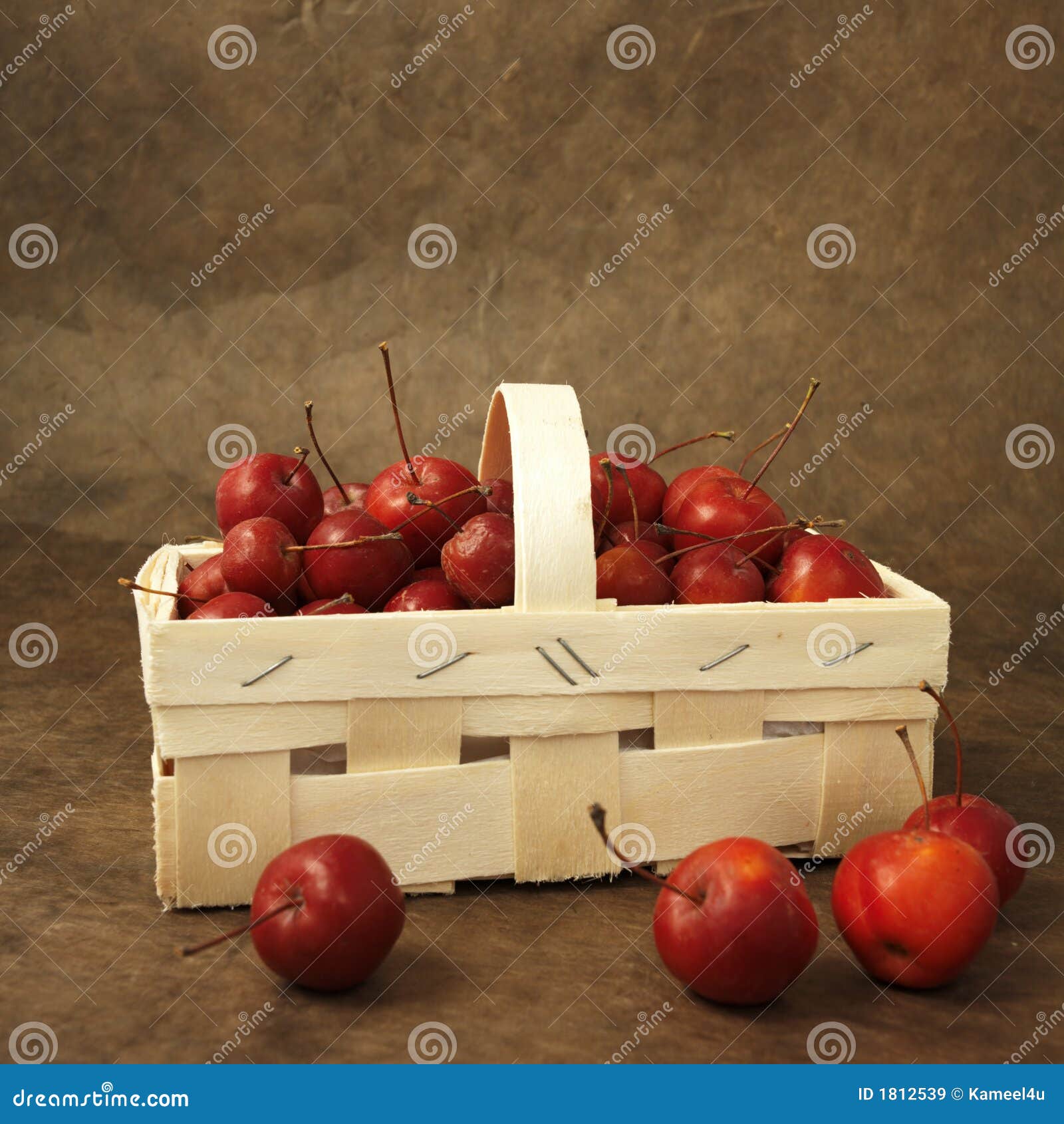Little Red Apples in a Basket Stock Image - Image of food, heap: 1812539