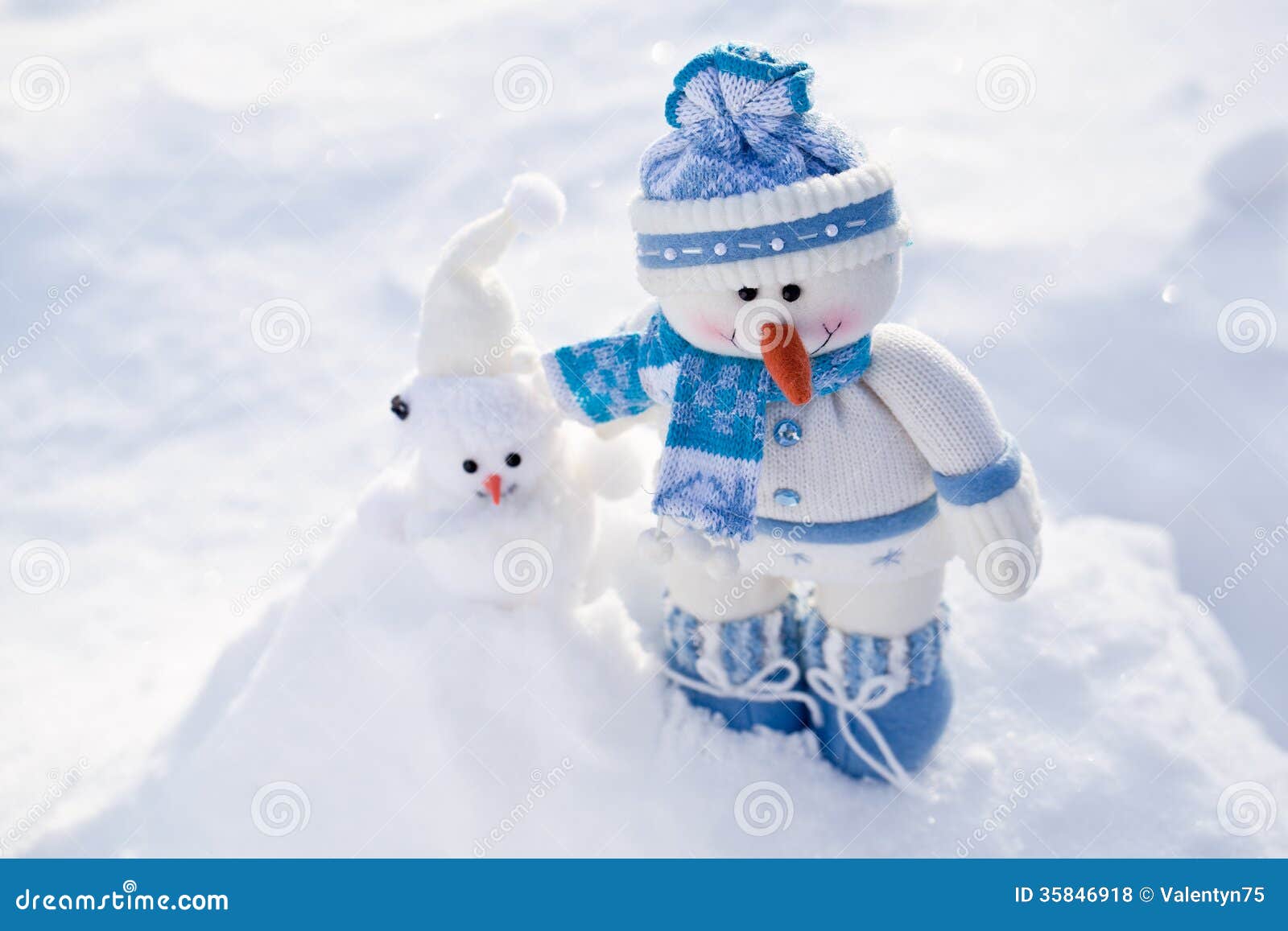 Little Snowman with Carrot. Stock Photo - Image of nose, winter: 35846918