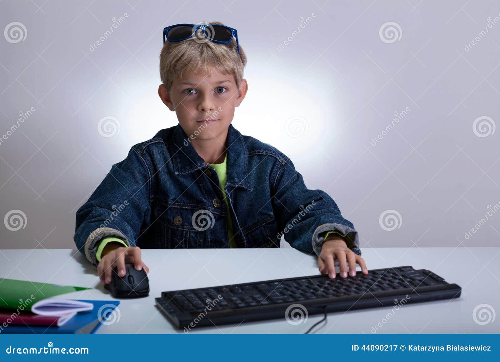 Little Student Playing on Computer Stock Image - Image of playing, room ...
