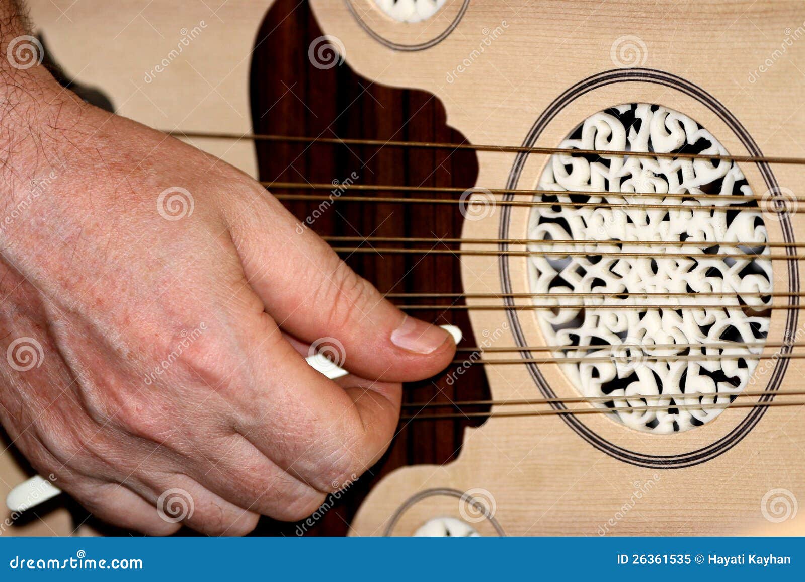 Liuto Turco Ed Arabo Dello Strumento Immagine Stock - Immagine di ...