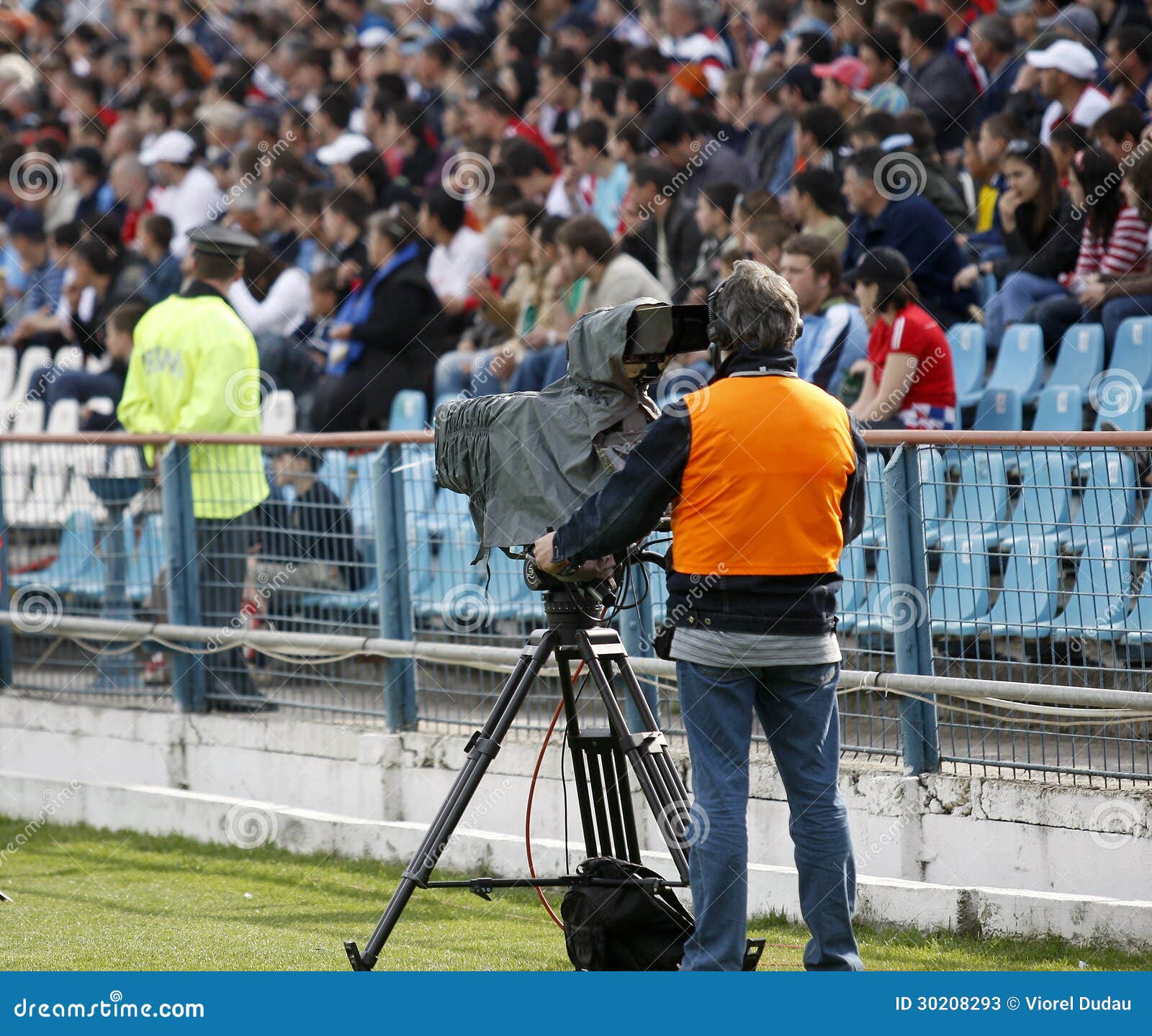 Live Broadcasting Camera Operator Editorial Stock Photo - Image of ...