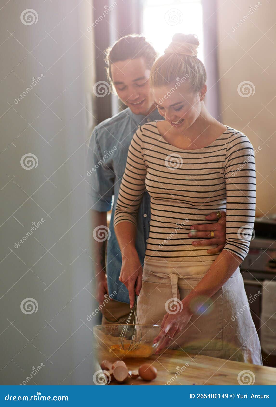 Live Life and Love Baking. a Young Couple Bonding in the Kitchen. Stock ...