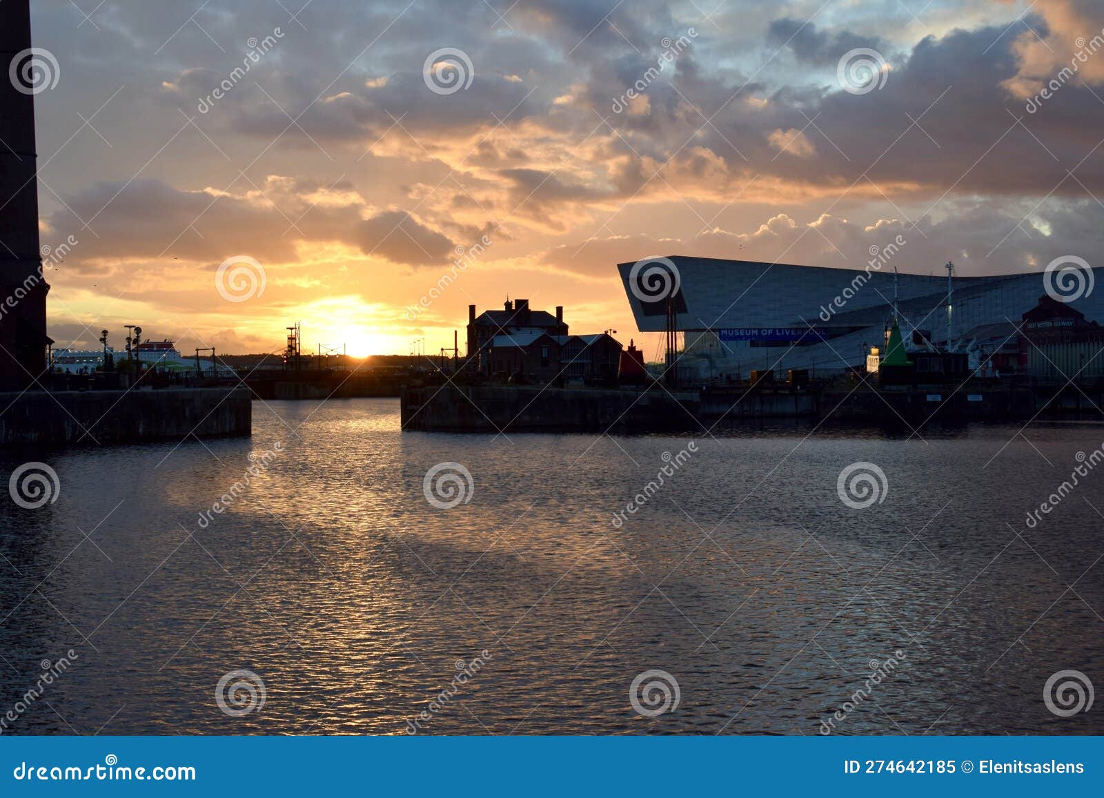 Liverpool Skyline at Canning Dock Editorial Image - Image of heritage ...