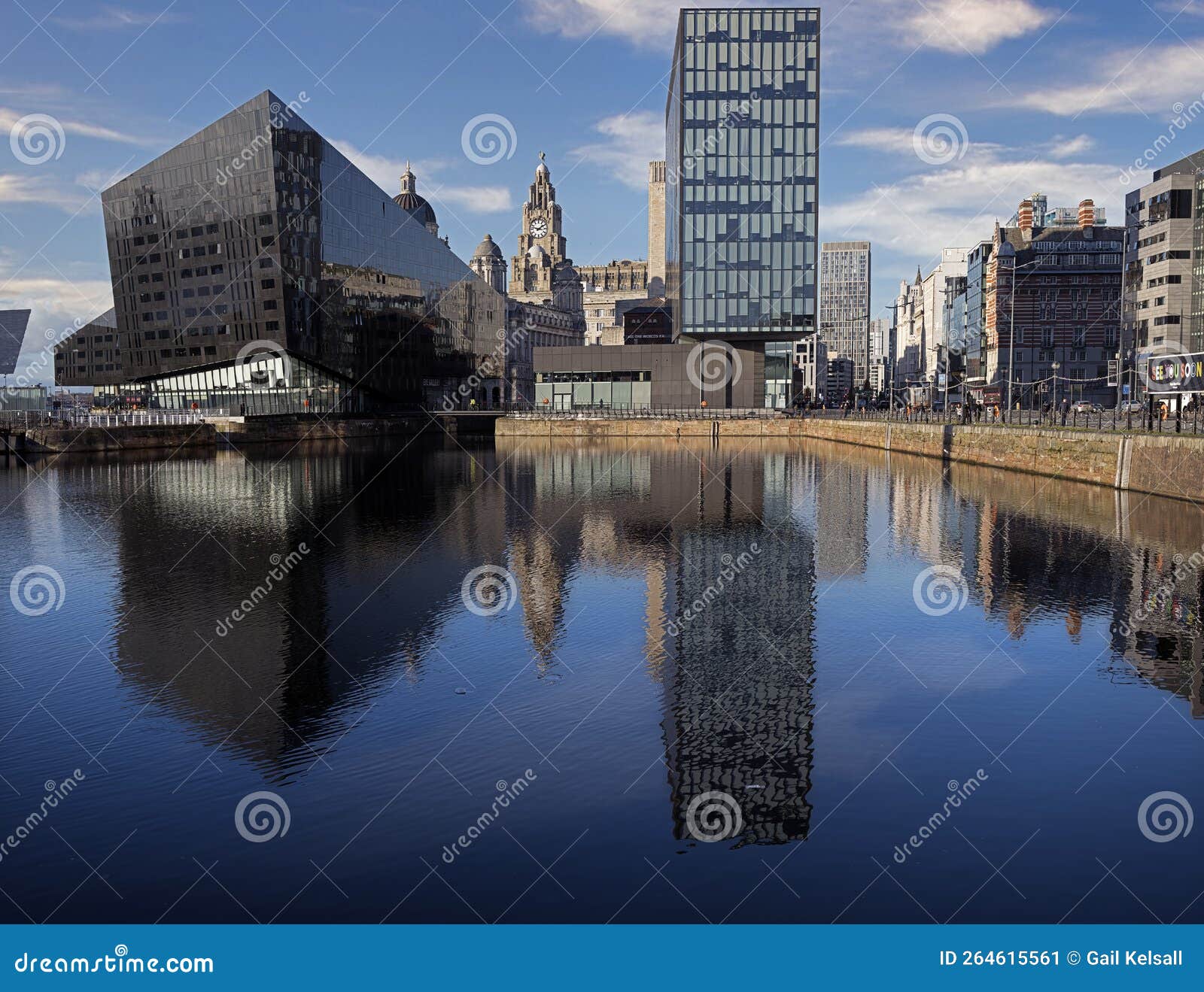 Liverpool Strand Reflections Near Albert Dock Editorial Photo - Image ...