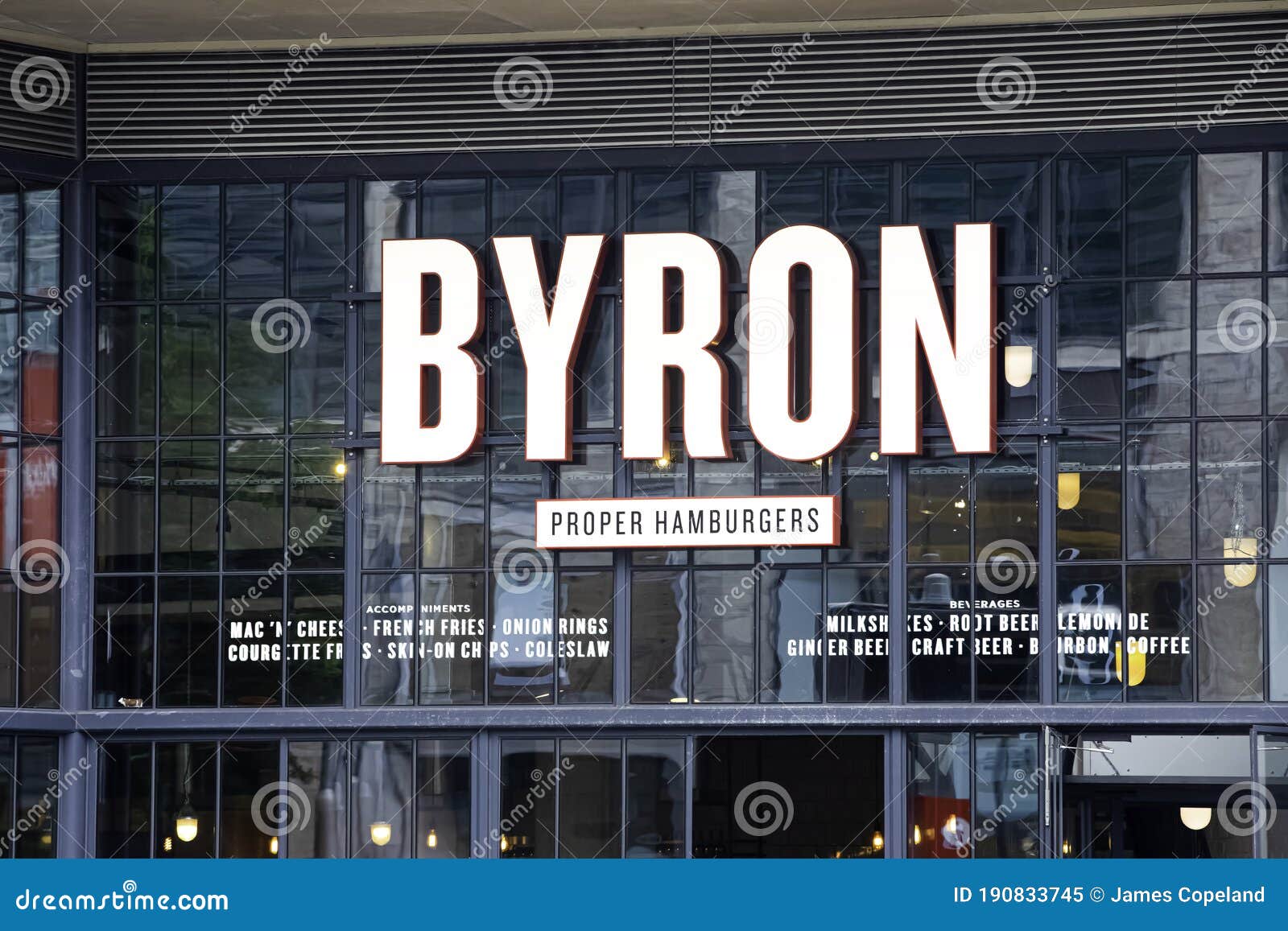 BYRON BURGER RESTAURANT editorial image. Image of chain - 190833745