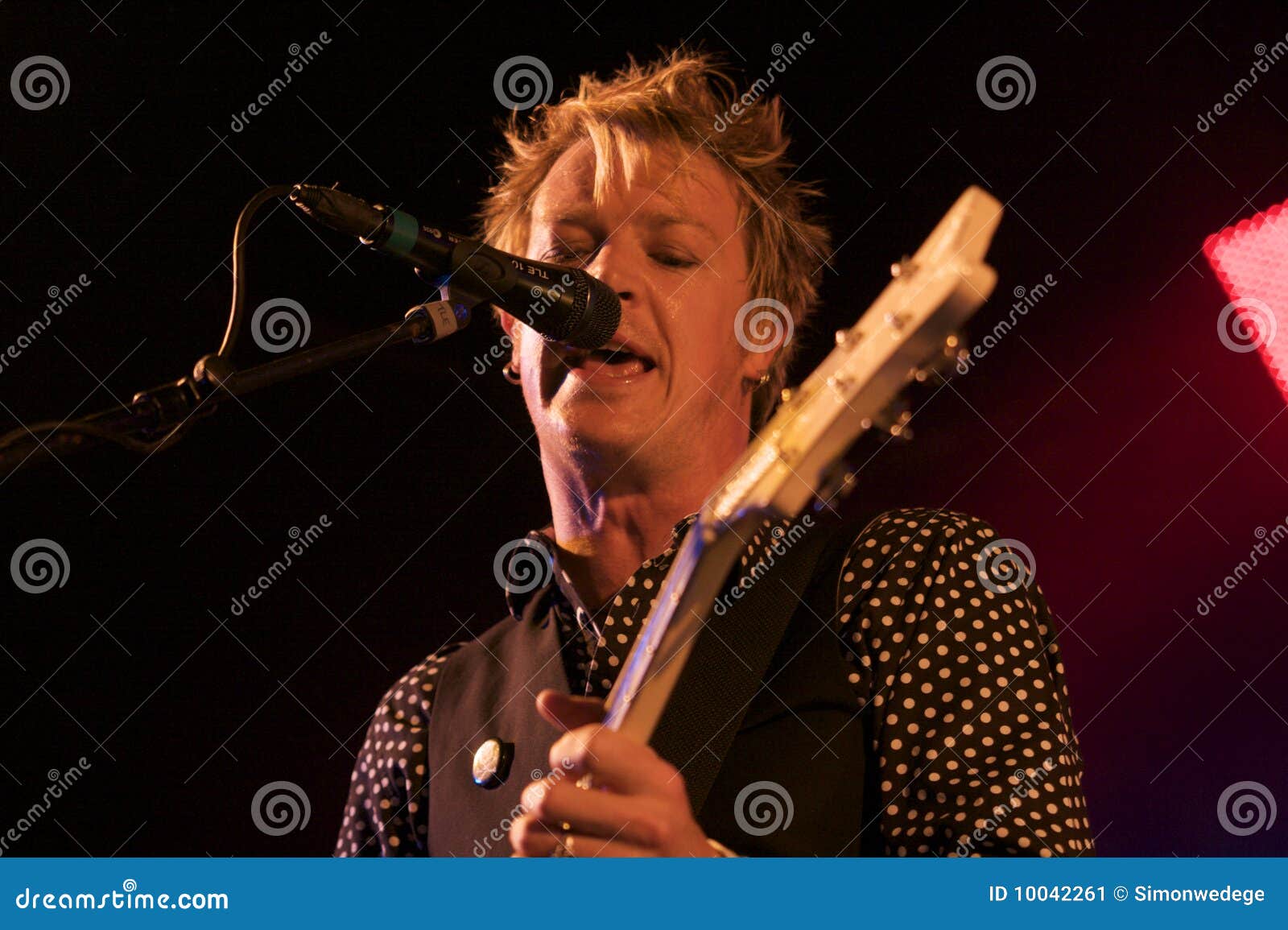 The Living End editorial photo. Image of australia, nibe - 10042261