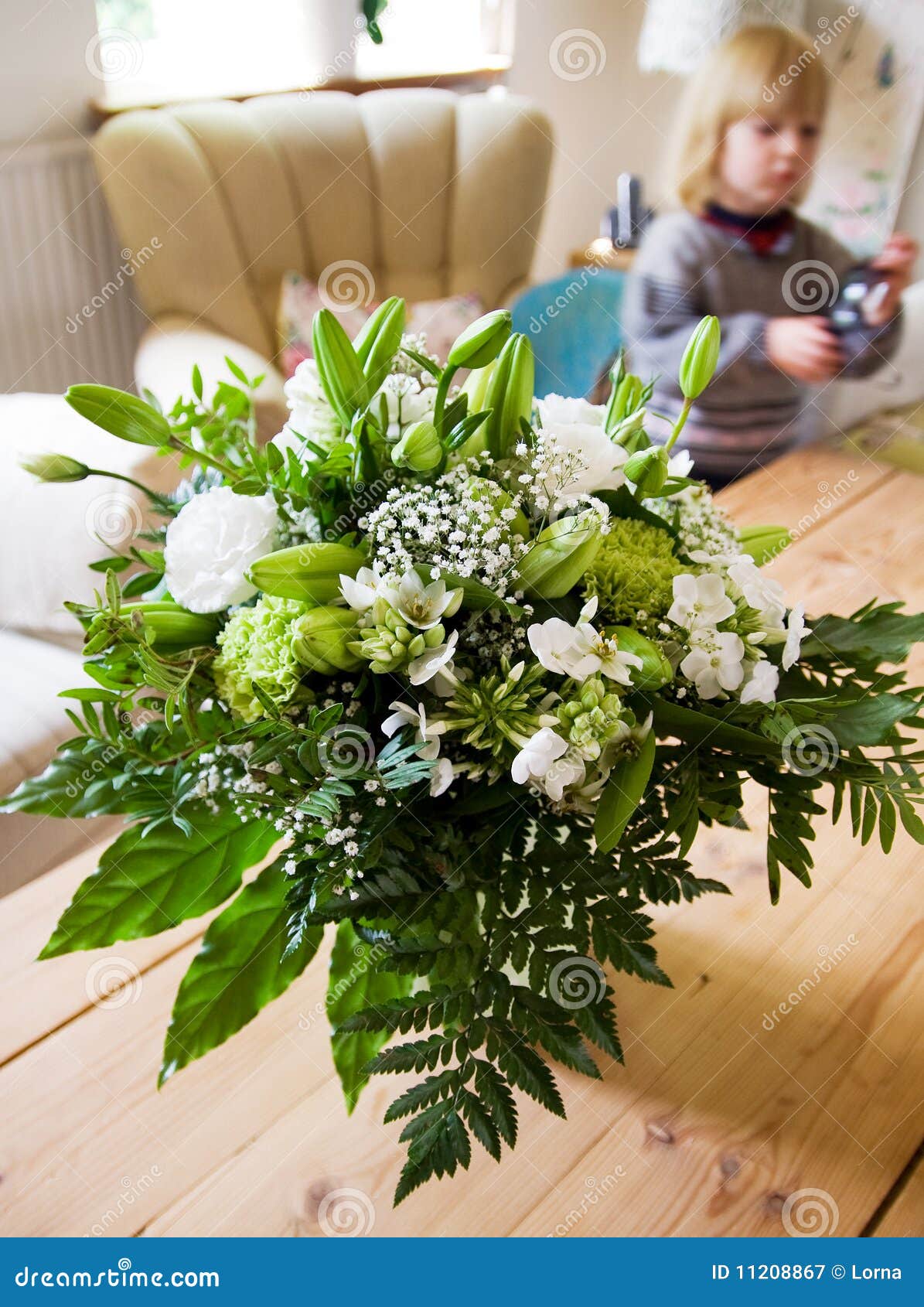 Living room lounge flowers stock image. Image of beautiful - 11208867