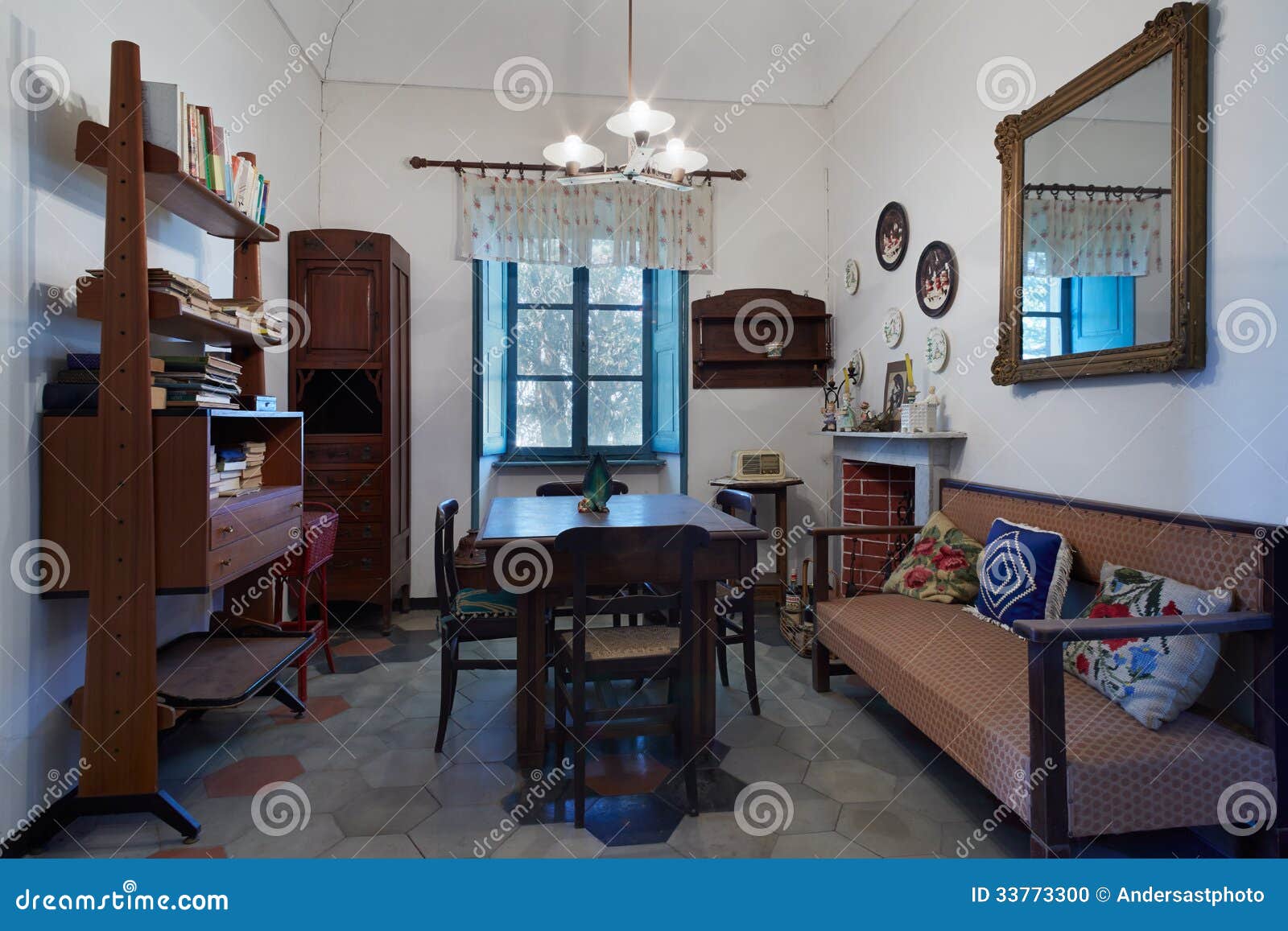 Living room in old house stock photo. Image of country - 33773300