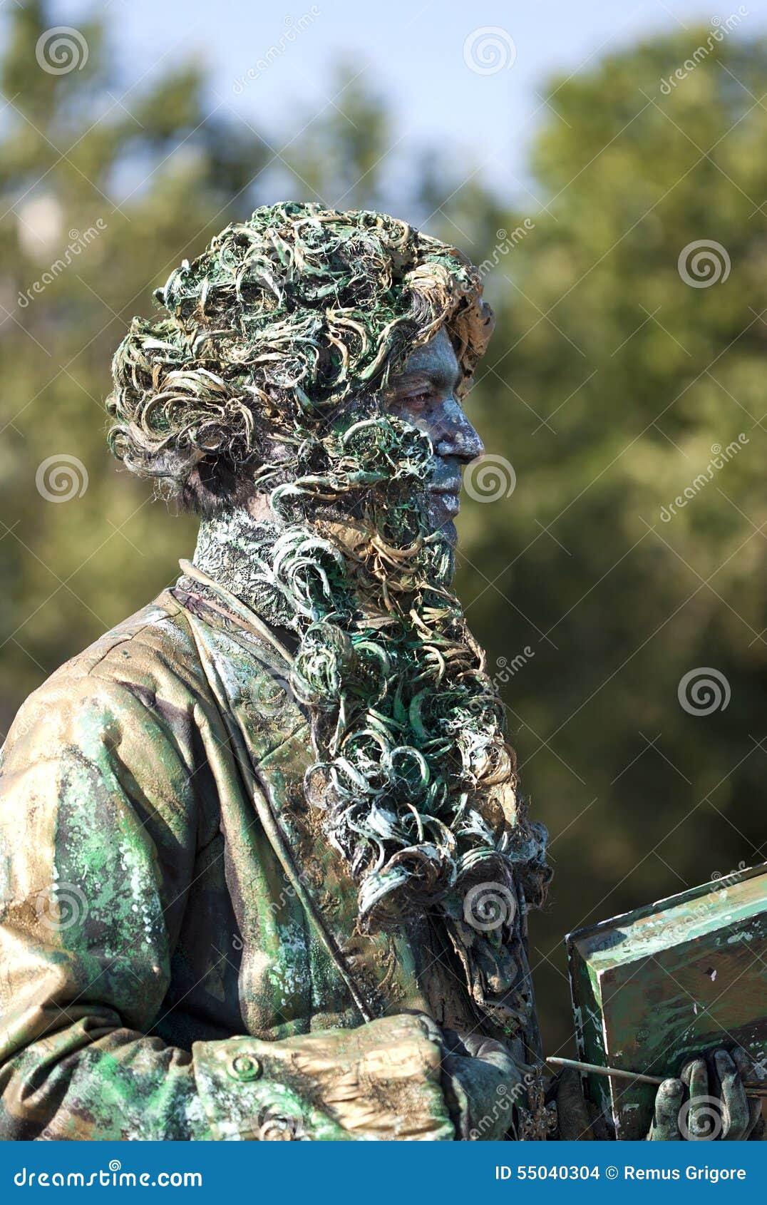 Living statue editorial stock image. Image of fantasy - 55040304