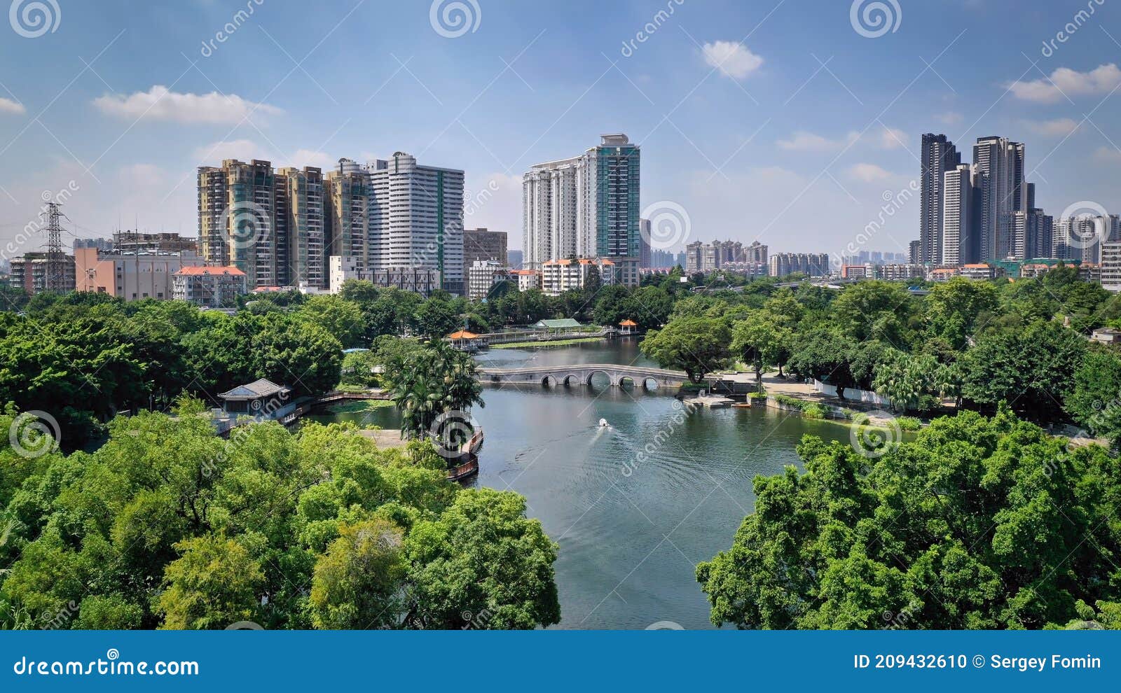 Liwan Lake Park in Guangzhou, China Stock Photo - Image of environment ...