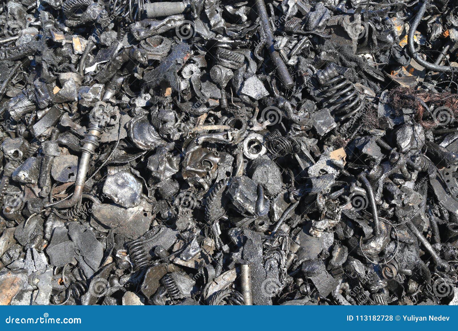 Lixo Do Metal Para a Sucata Foto de Stock - Imagem de china, ambiente ...